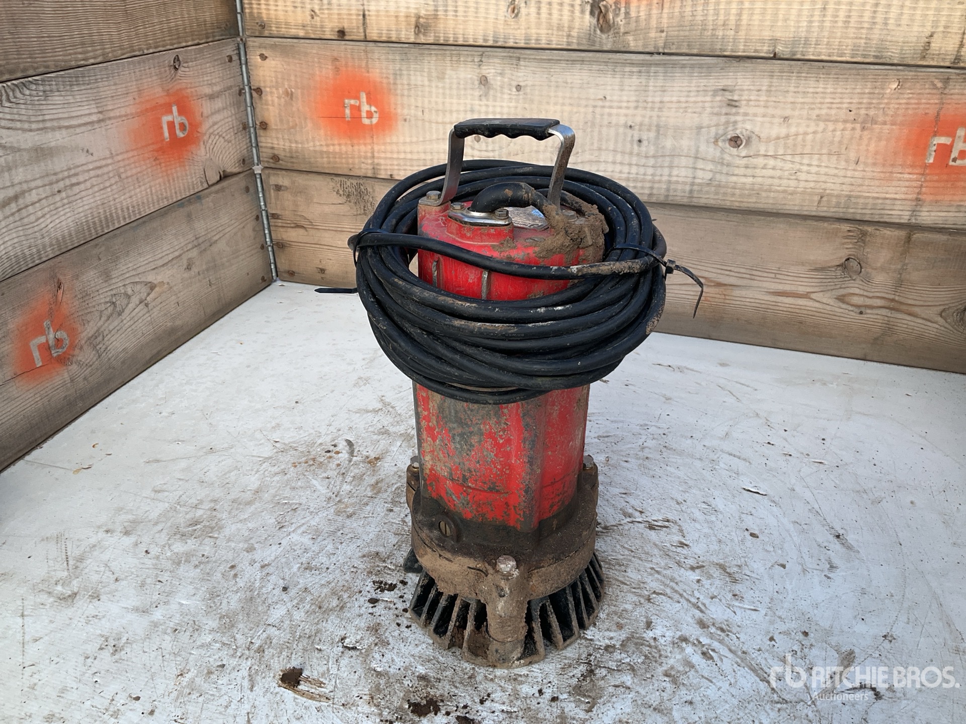 Fairport FSM2 75 Electric Submersible Water Pump | Ritchie Bros ...