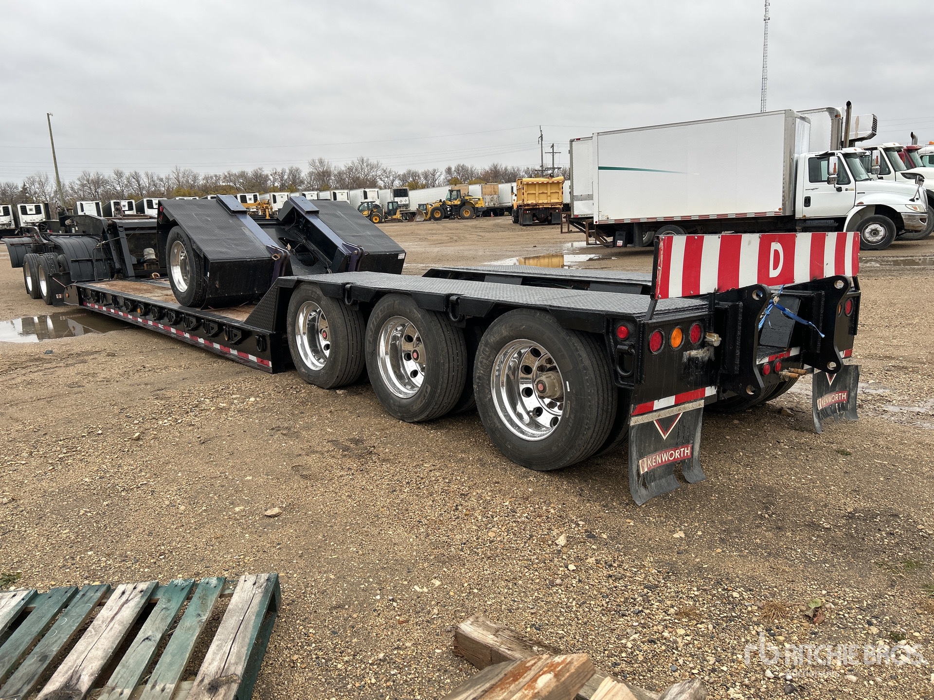 1995 Loadstar Tri/A Double Drop Removable Gooseneck Lowboy Trailer ...