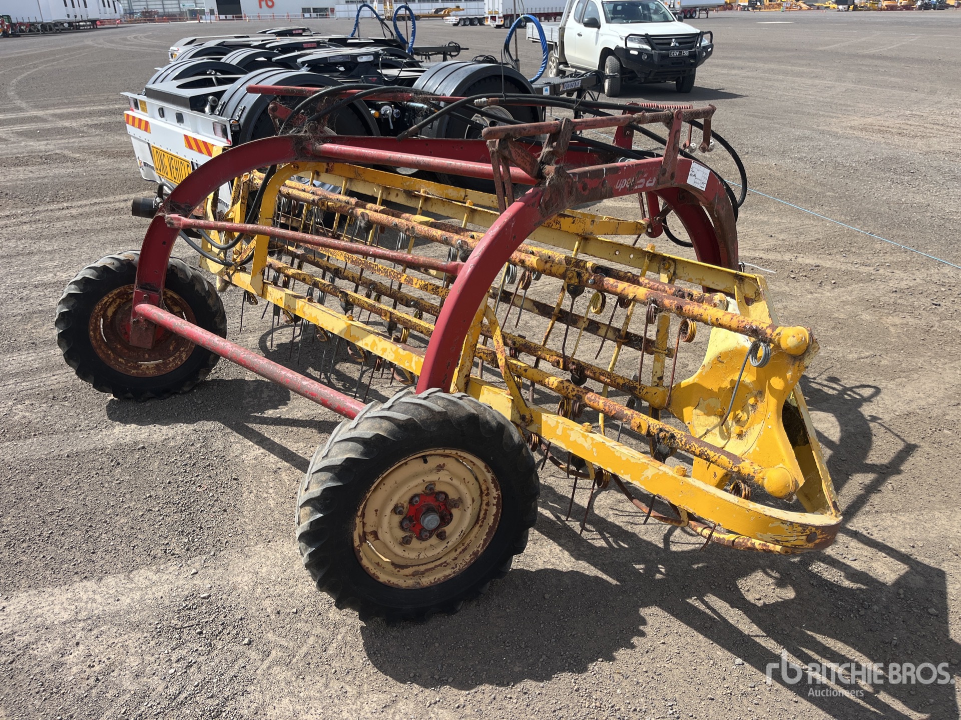New Holland Super 56 2400 mm Tow-Behind Wheel Roller Bar Hay Rake ...