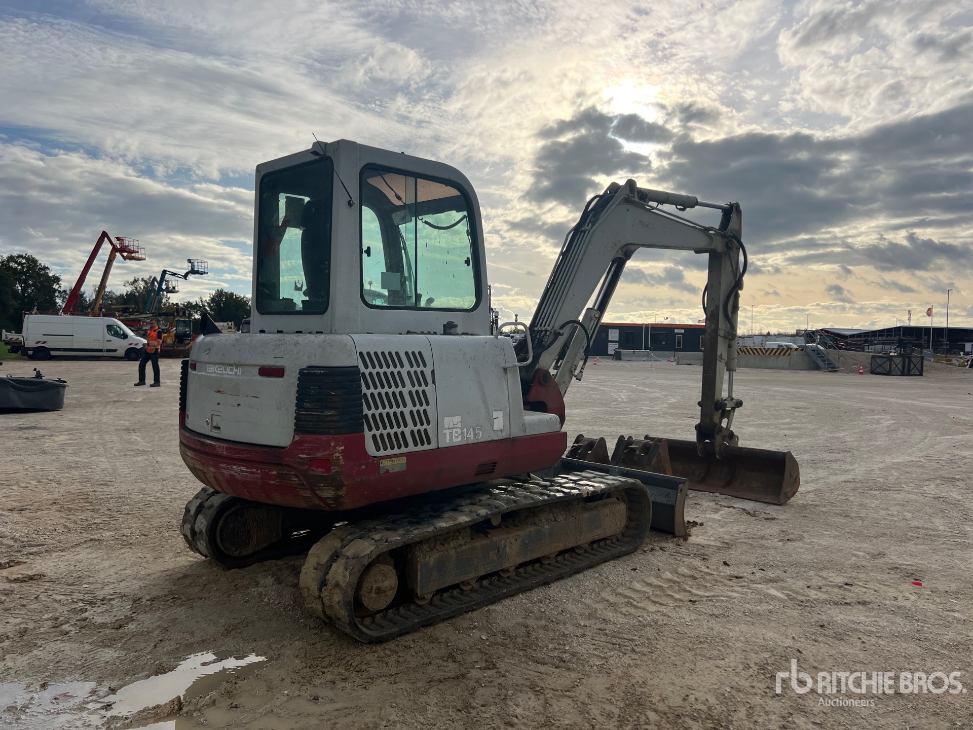 2007 Takeuchi TB145 Mini-Pelle Mini Excavator | Ritchie Bros. Auctioneers