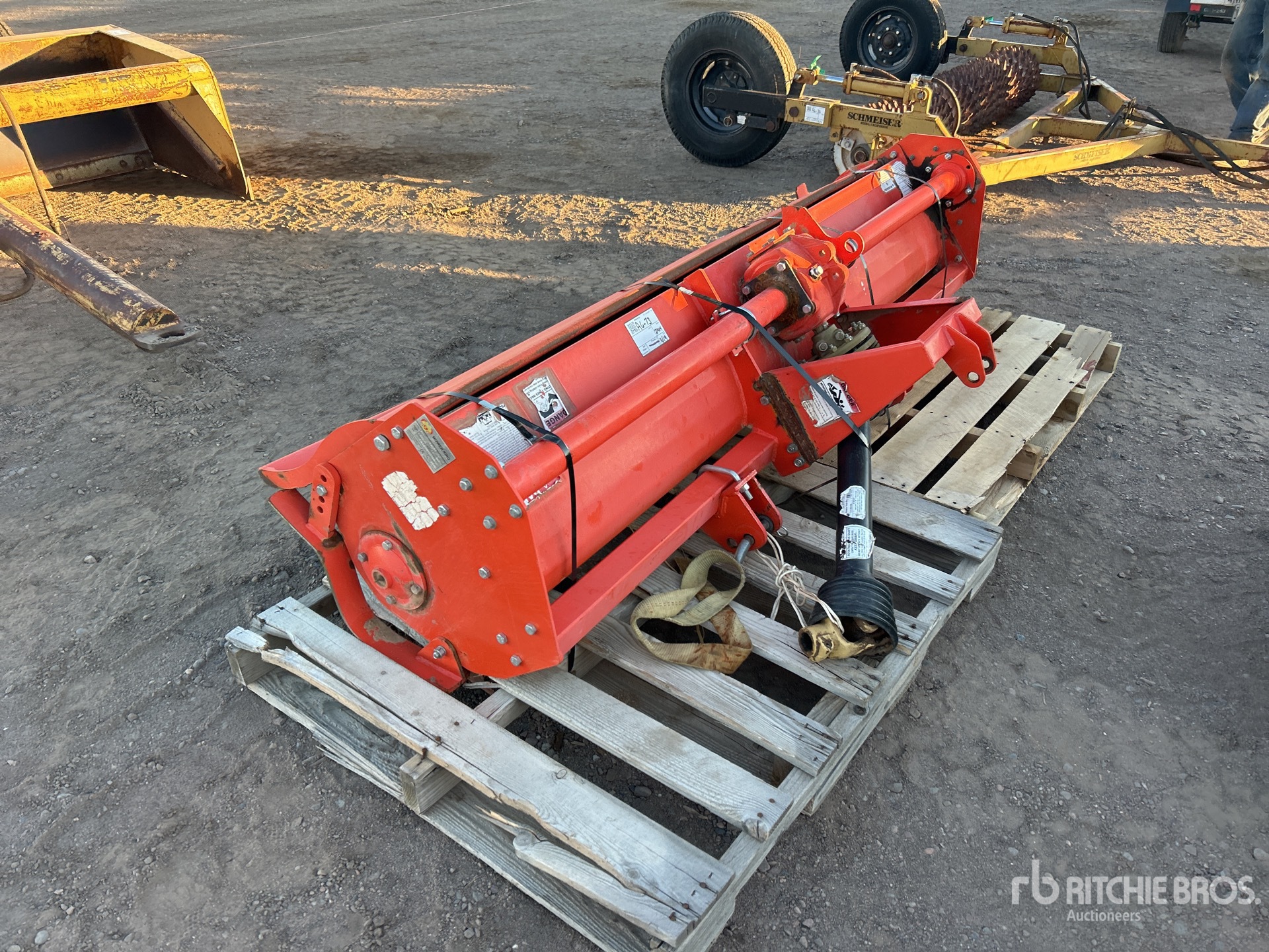 2019 Mower King TAS-81 81 in 3-Point Fraise rotative | Ritchie Bros ...