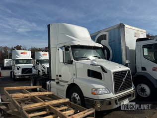 2015 Volvo VNM 6x4 T/A Day Cab Truck Tractor (Inoperable) in Dayville ...
