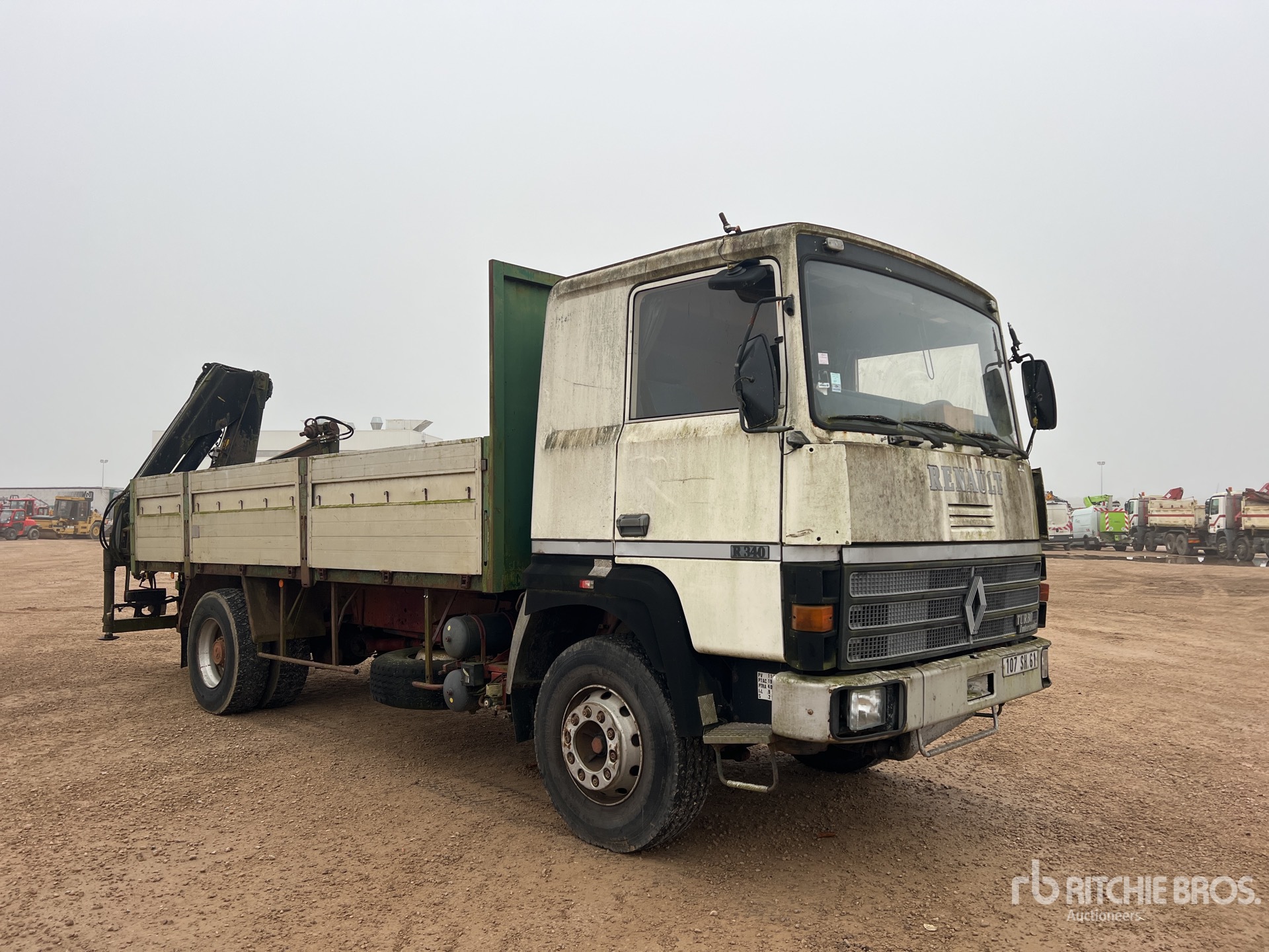 1987 Copma C1230/2 5500 kg on 1988 Renault R340 4x2 Camion Plateau Avec ...