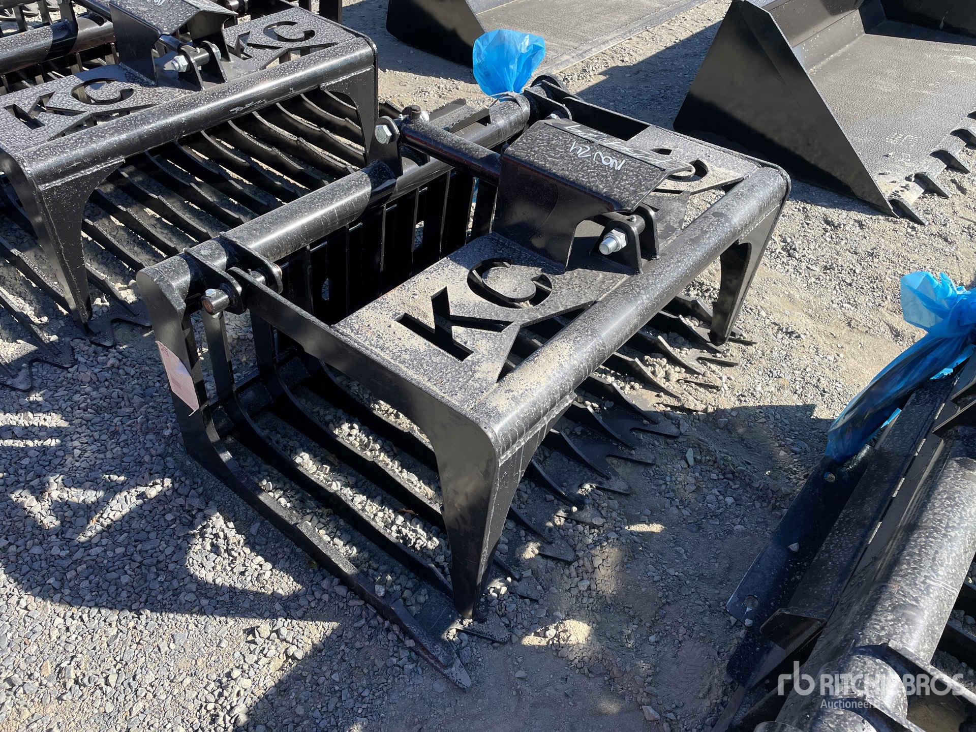 2024 Kit Containers MSS-SG-S48 48 in Cazo con garfio para minicargadora ...