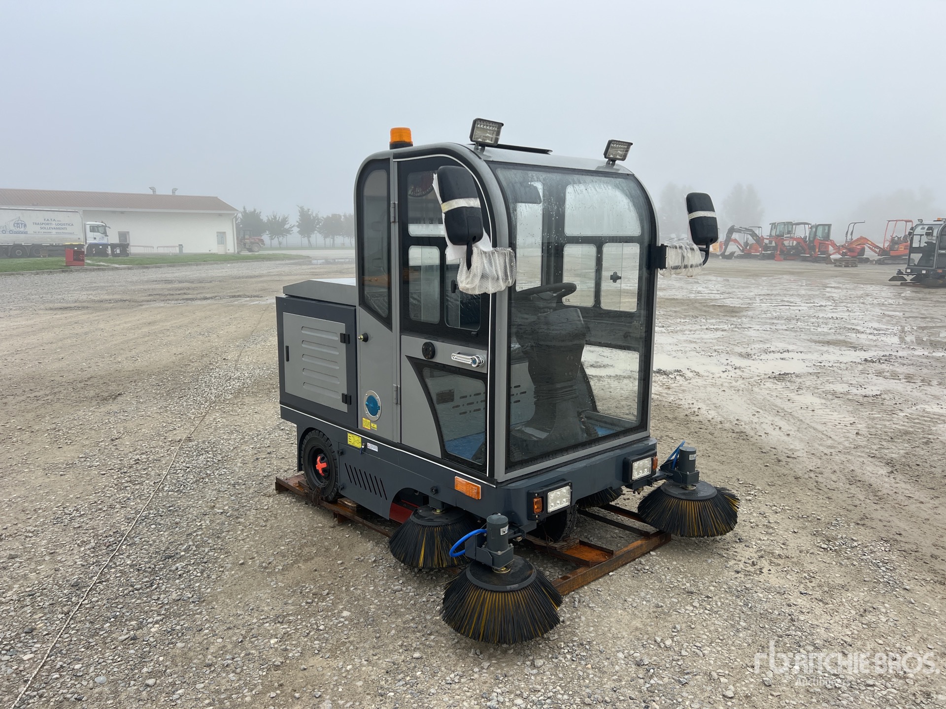 2024 Kaster VOL-2000 Motospazzatrice (Unused) | Ritchie Bros. Auctioneers