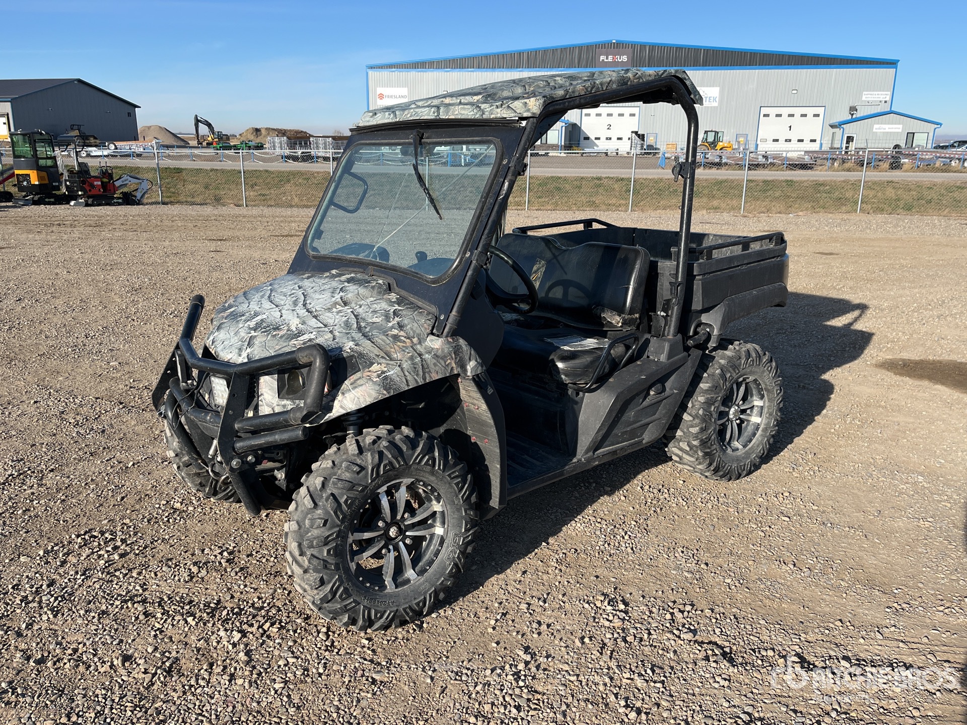 2016 John Deere Gator 590i XUV Utility Vehicle | Ritchie Bros. Auctioneers