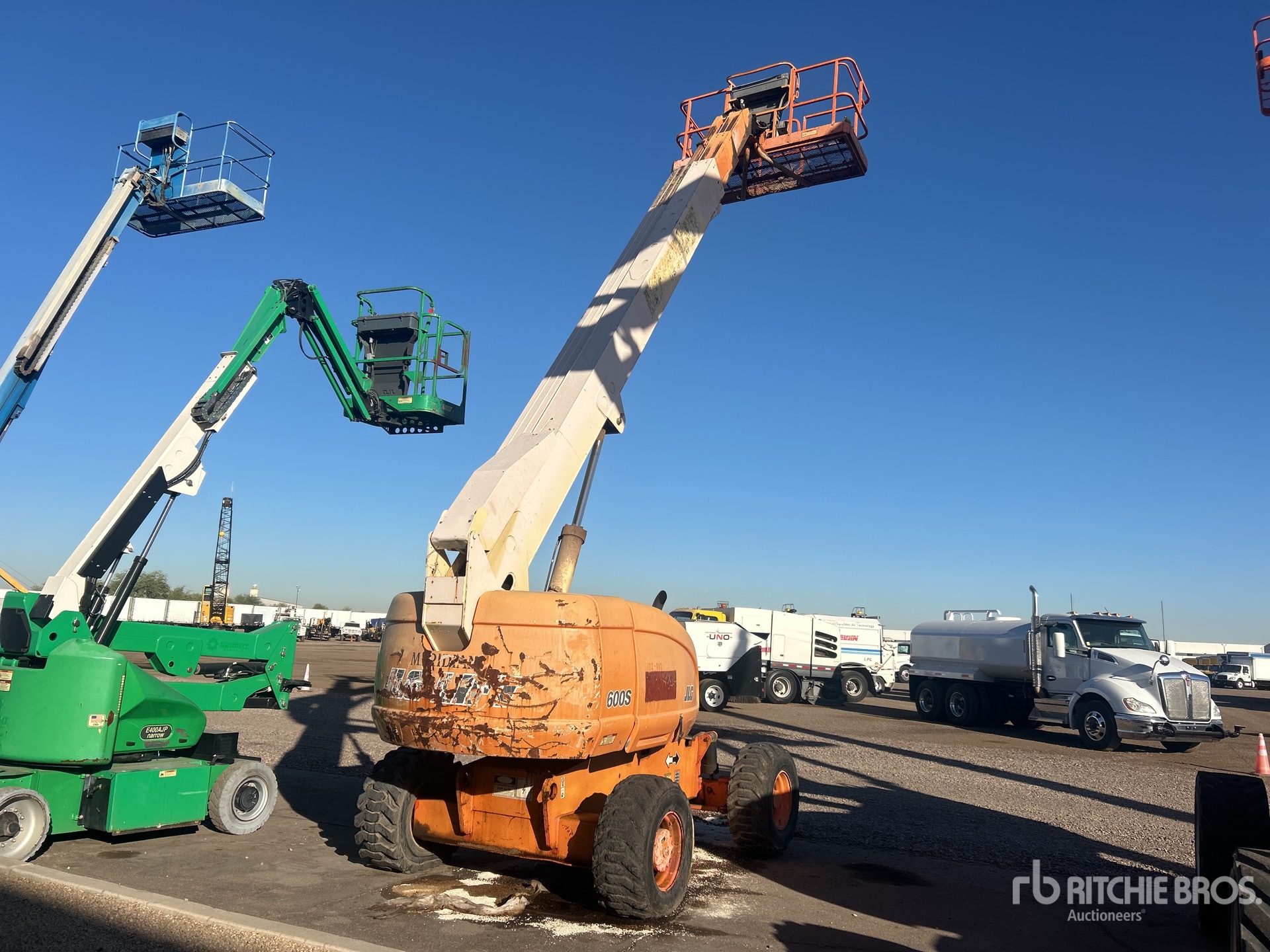 2000 JLG 600S 2WD Diesel Nacelle téléscopique (Inoperable) | Ritchie ...