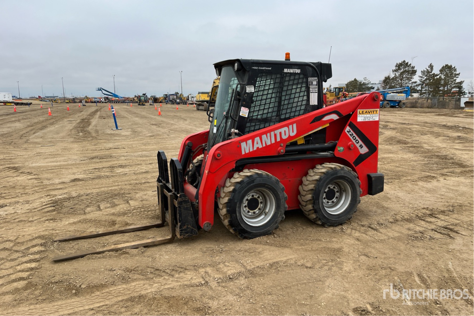 2020 Manitou 2200R Skid Steer Loader | Ritchie Bros. Auctioneers