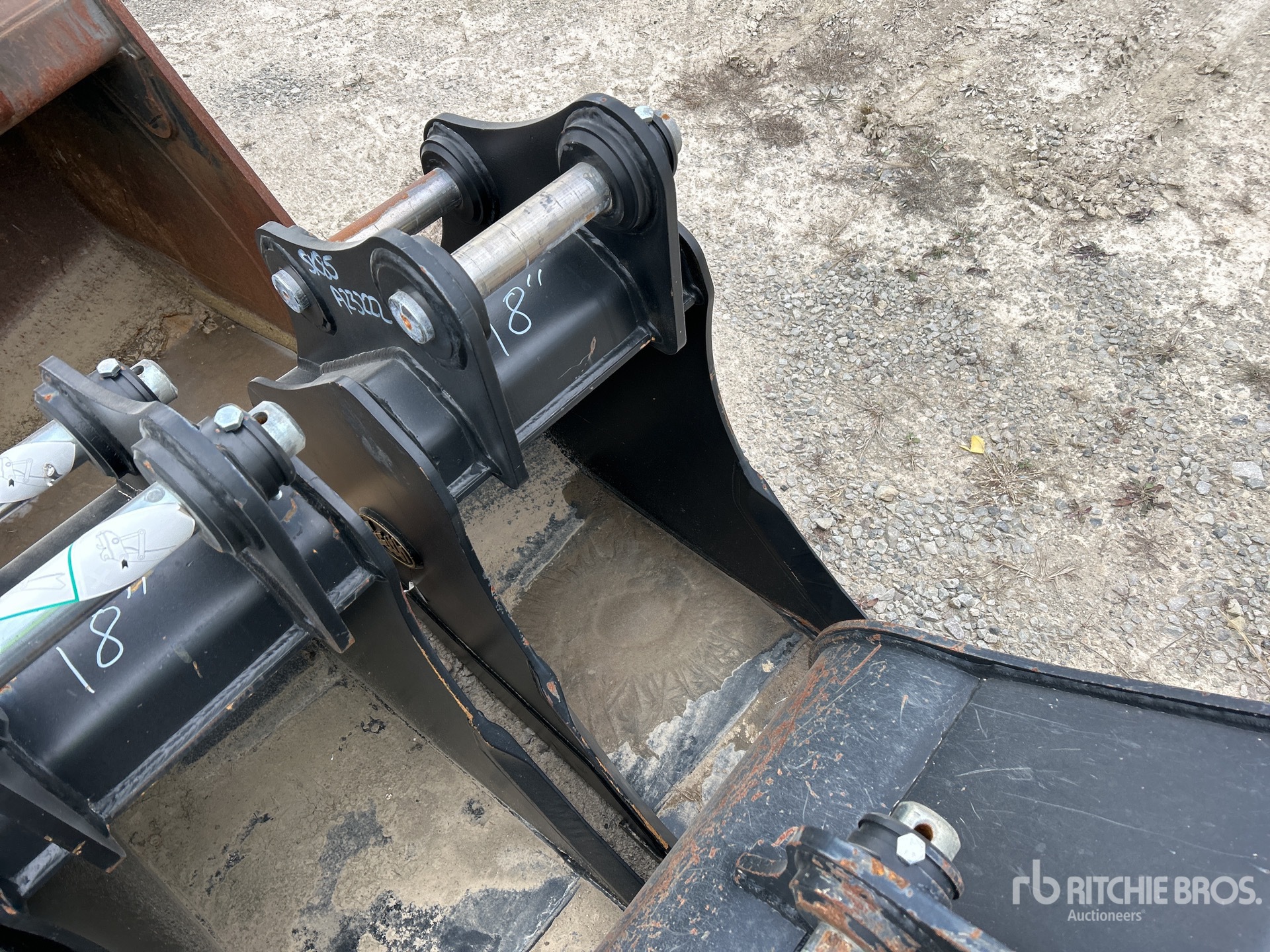 2023 Geith SK85CS 18 in Digging Godet d'excavatrice | Ritchie Bros ...