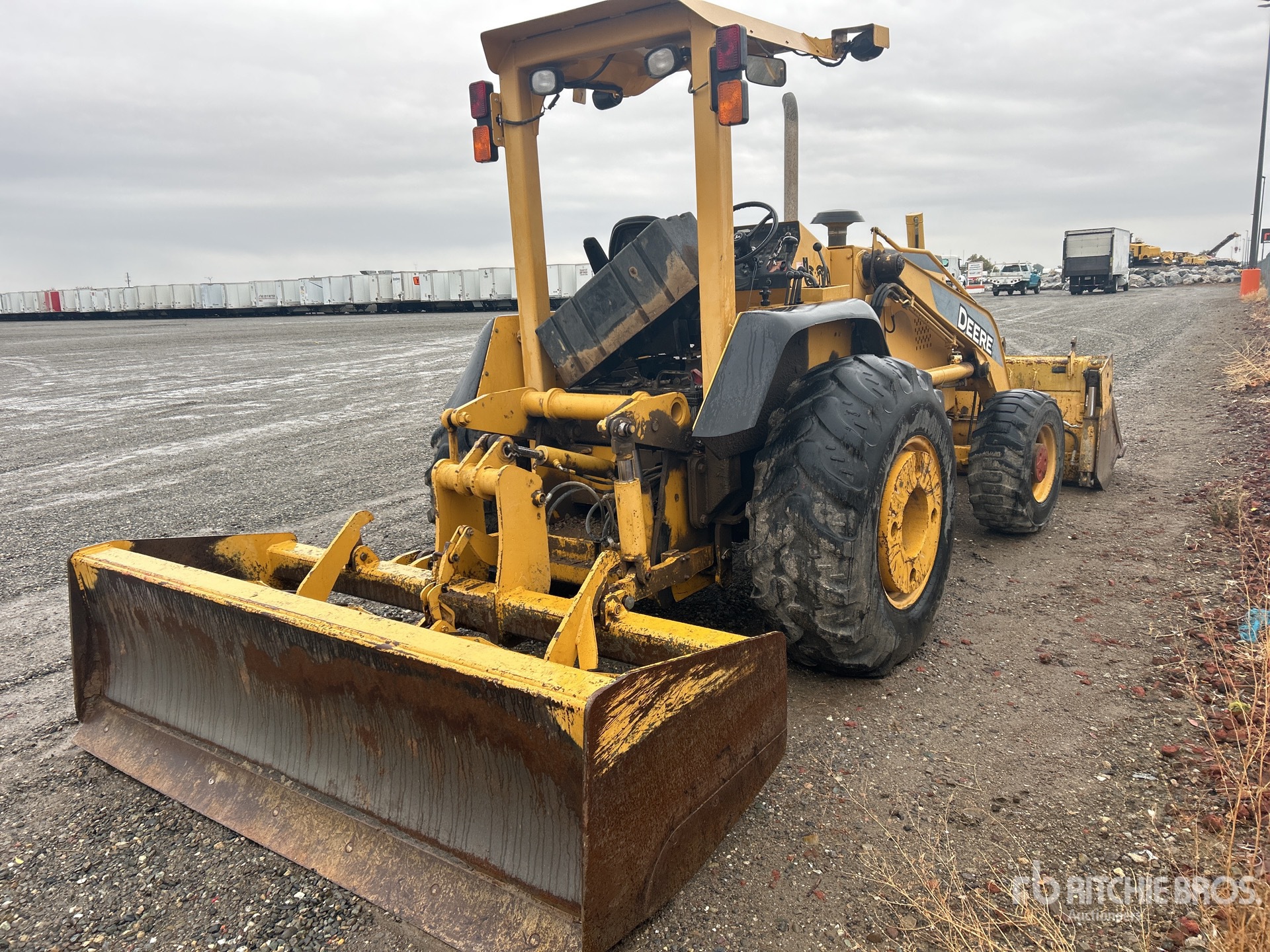 2006 John Deere 210LE 4x4 Chargeuse entretien paysager | Ritchie Bros ...