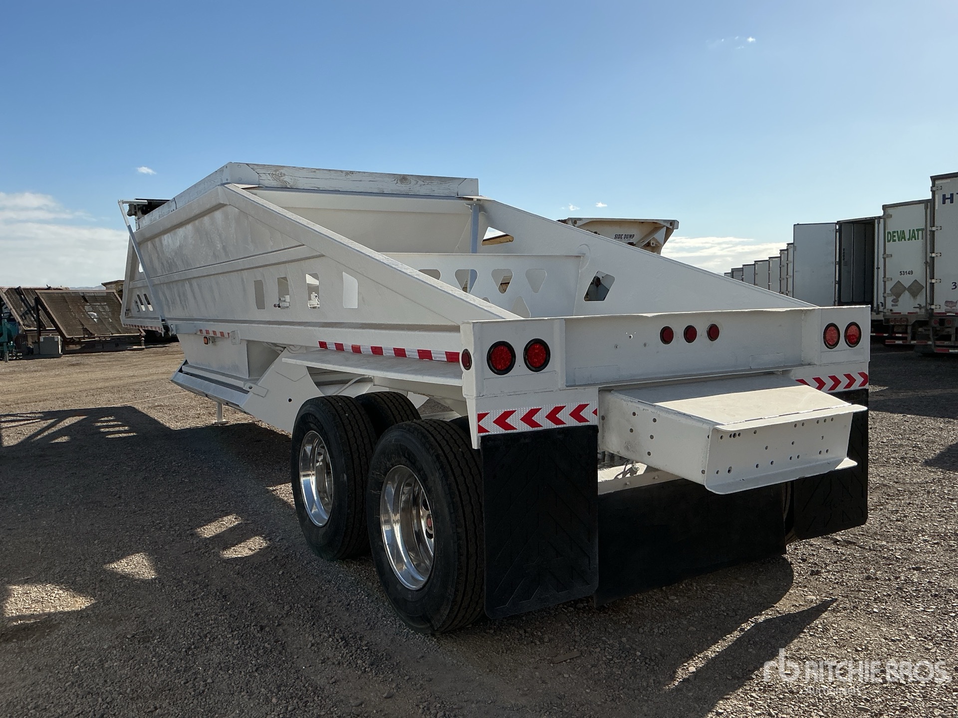 2008 CMME DDT T/A Belly Dump Trailer | Ritchie Bros. Auctioneers