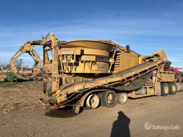 2019 Mighty Giant 5012 Tri/A Tub Grinder, Stickney, South Dakota, États ...