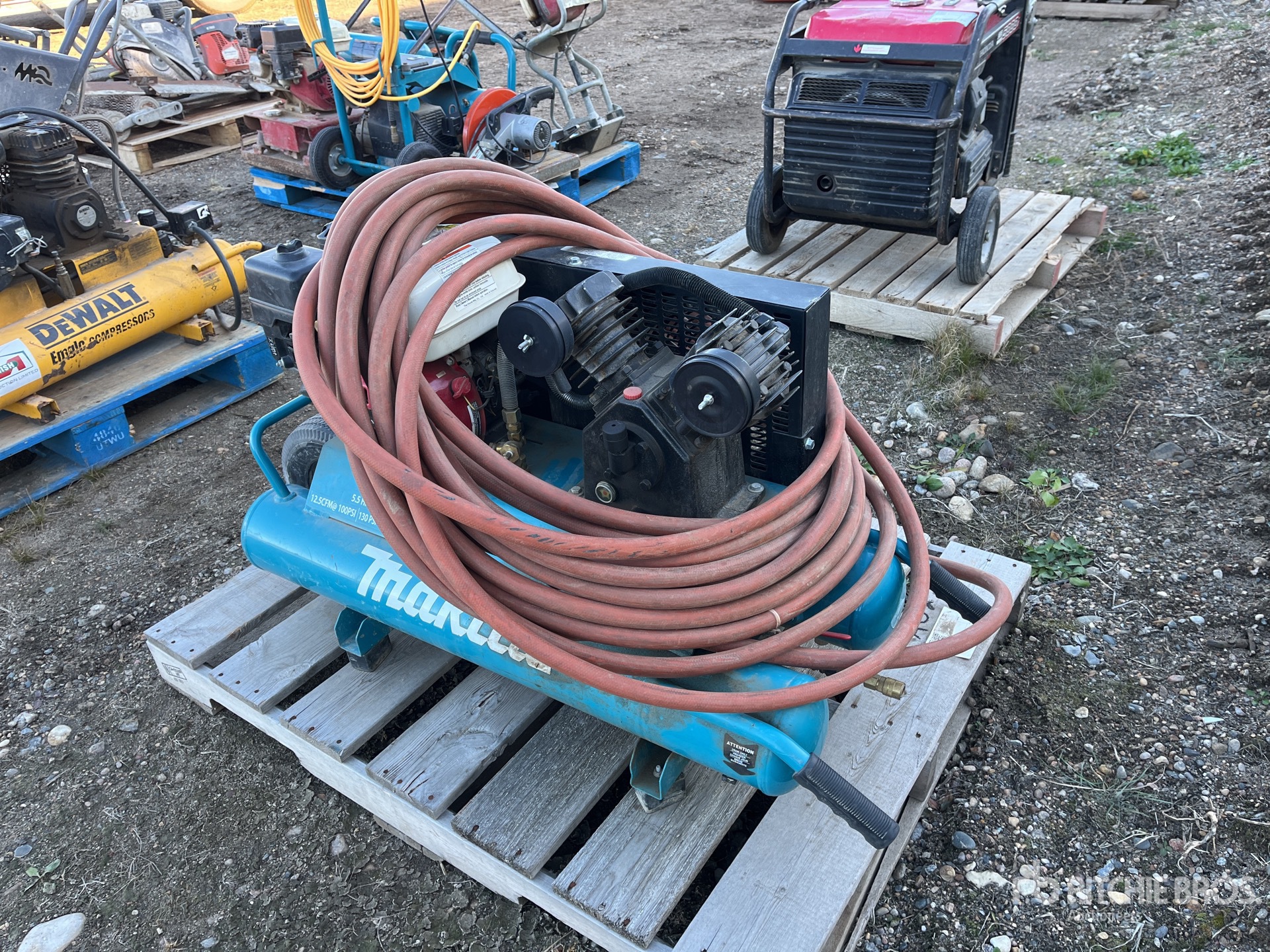 Compressed Air Systems 12.5 cfm Mobile 10 gal Air Compressor | Ritchie ...