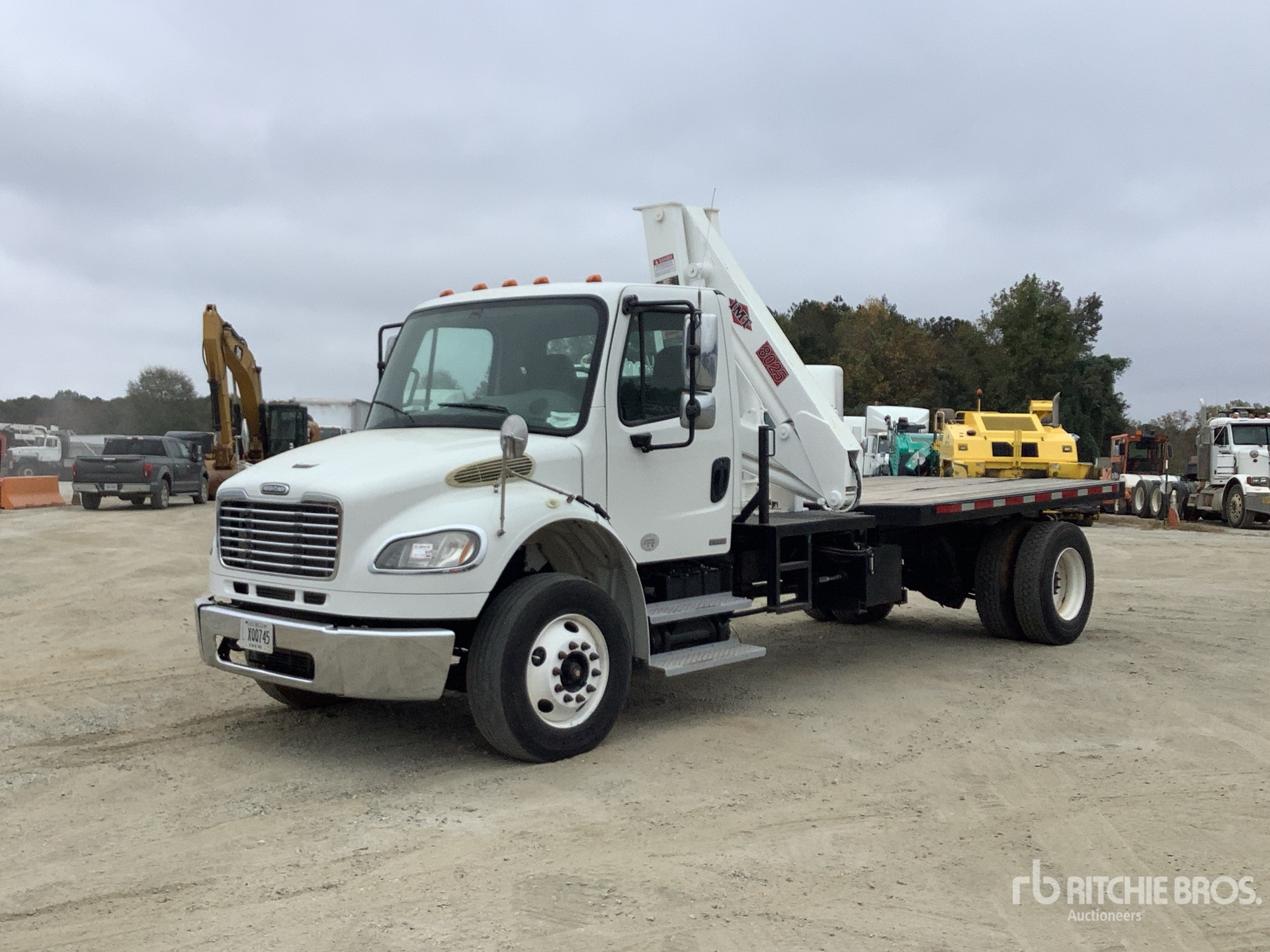 IMT 8025 13000 lb Knuckle Boom on 2011 Freightliner M2 106 4x2 Boom ...