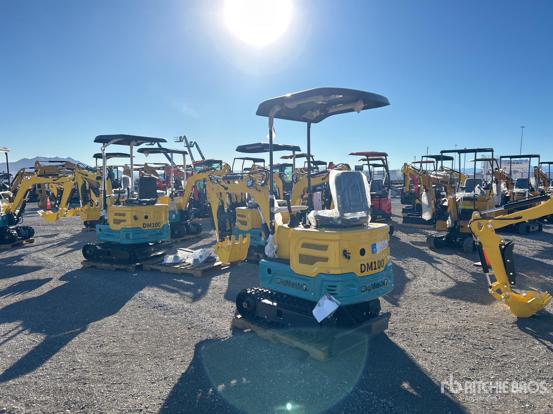 2024 Digmaster DM100 Mini Excavator | Ritchie Bros. Auctioneers