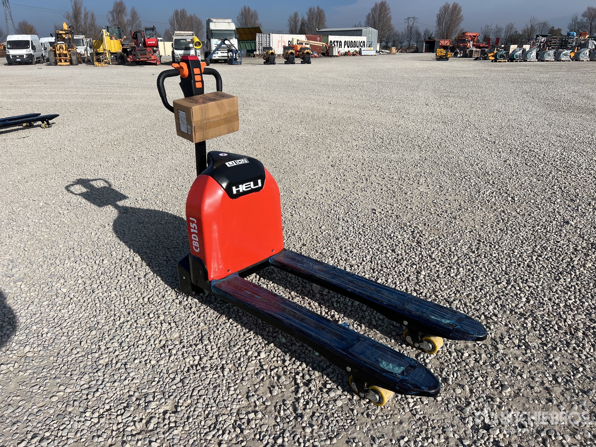 2023 Heli CBD15J-Li3 1500 kg Electric Gato de bandeja (Unused ...