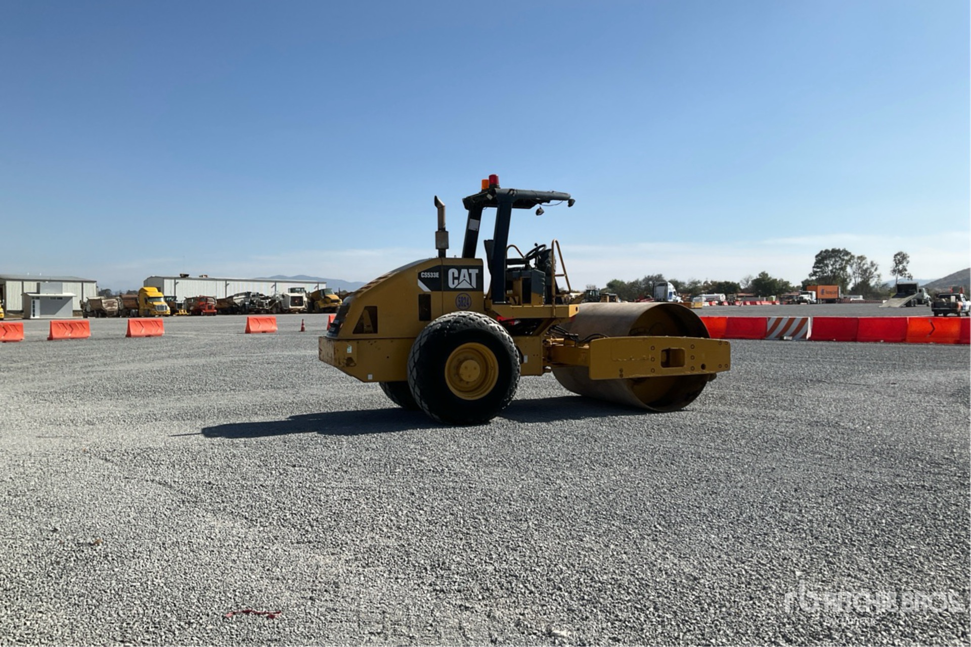 2016 Cat CS-533E Rodillo / Rodillo compactador | Ritchie Bros. Auctioneers