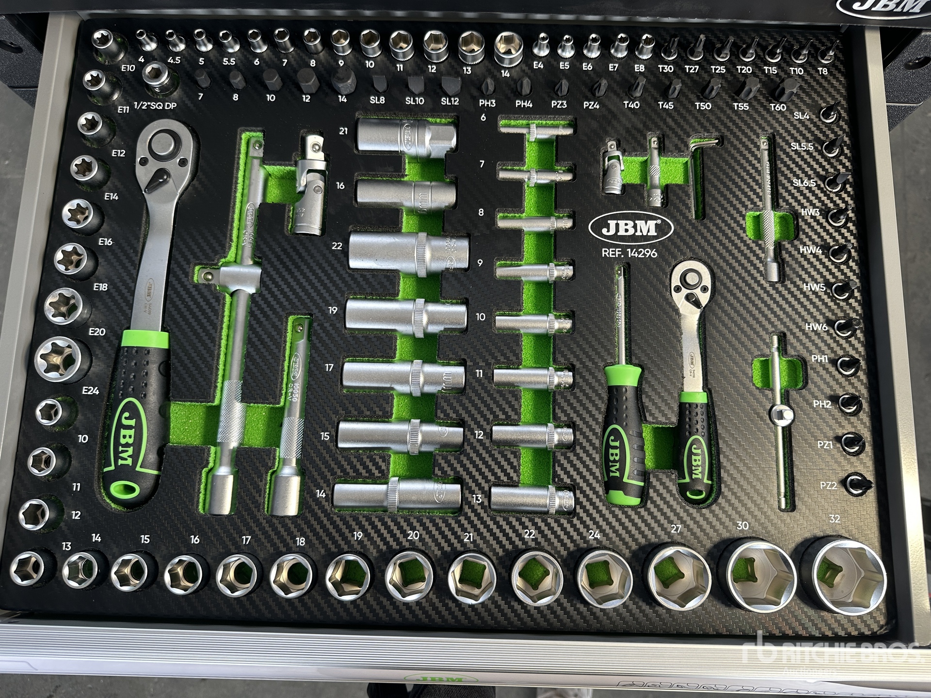 JBM H425366100000 Grey Black Tool Cabinet (Unused) | Ritchie Bros ...