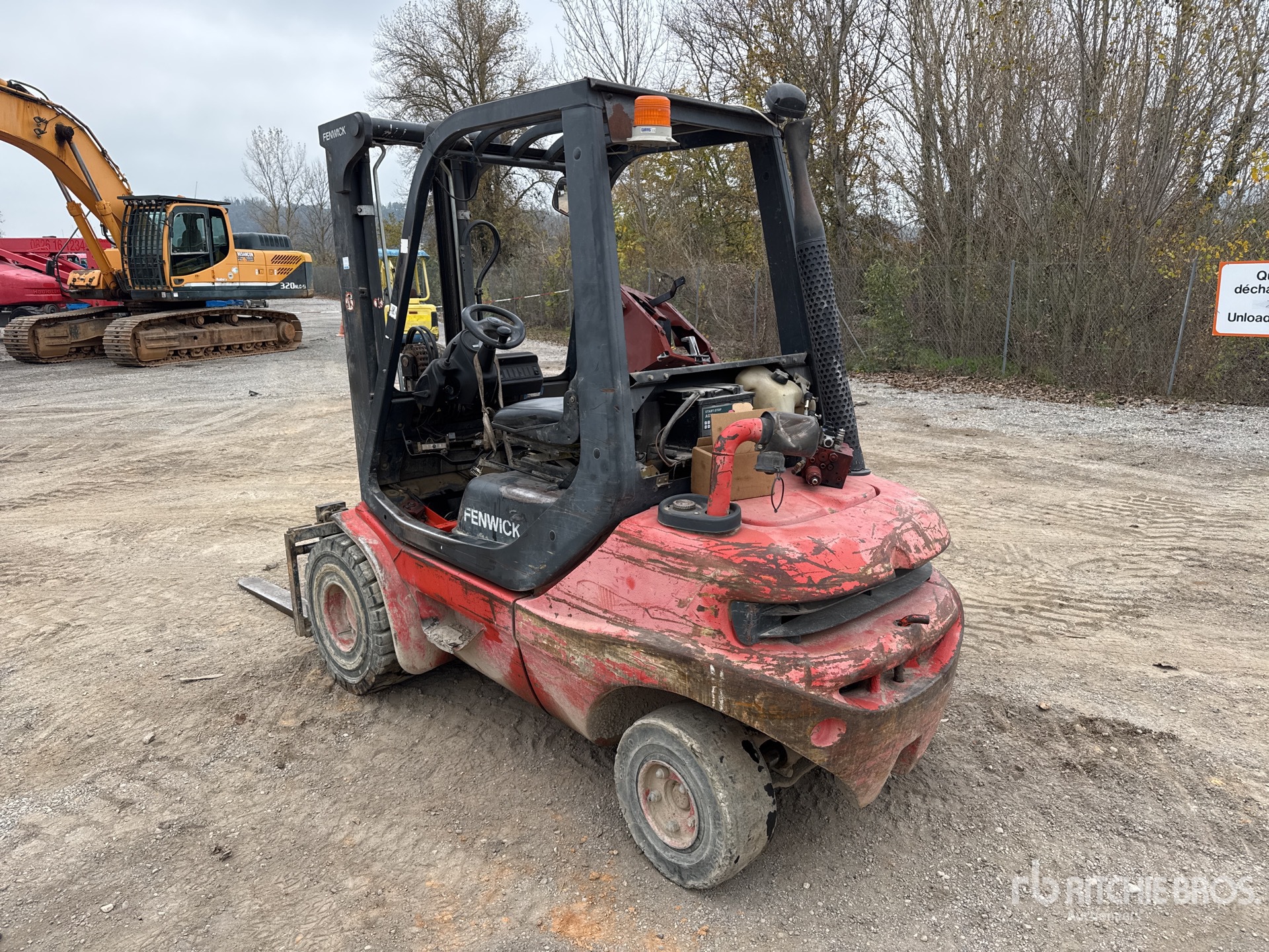 2002 Fenwick-Linde H30D-03 3000 kg Chariot Elevateur Pneumatic Tire ...