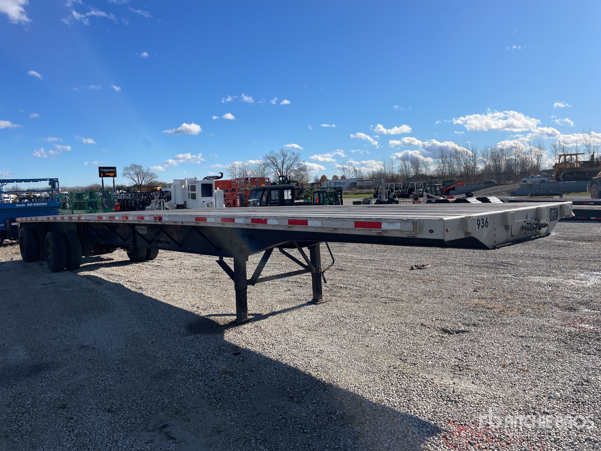 2016 Transcraft Eagle II 48 ft T/A Spread Axle Flatbed Trailer ...