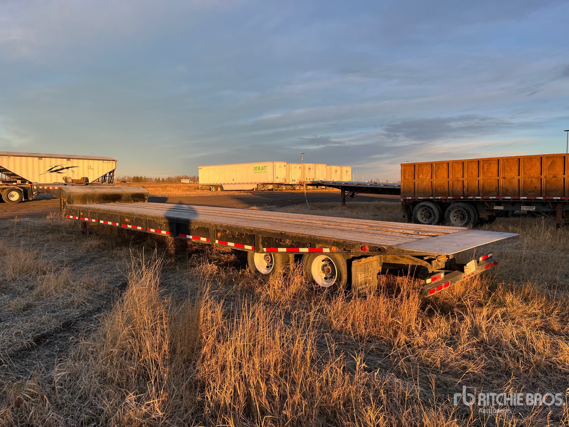 2008 Landoll 48 ft T/A Sliding Axle Trailer | Ritchie Bros. Auctioneers