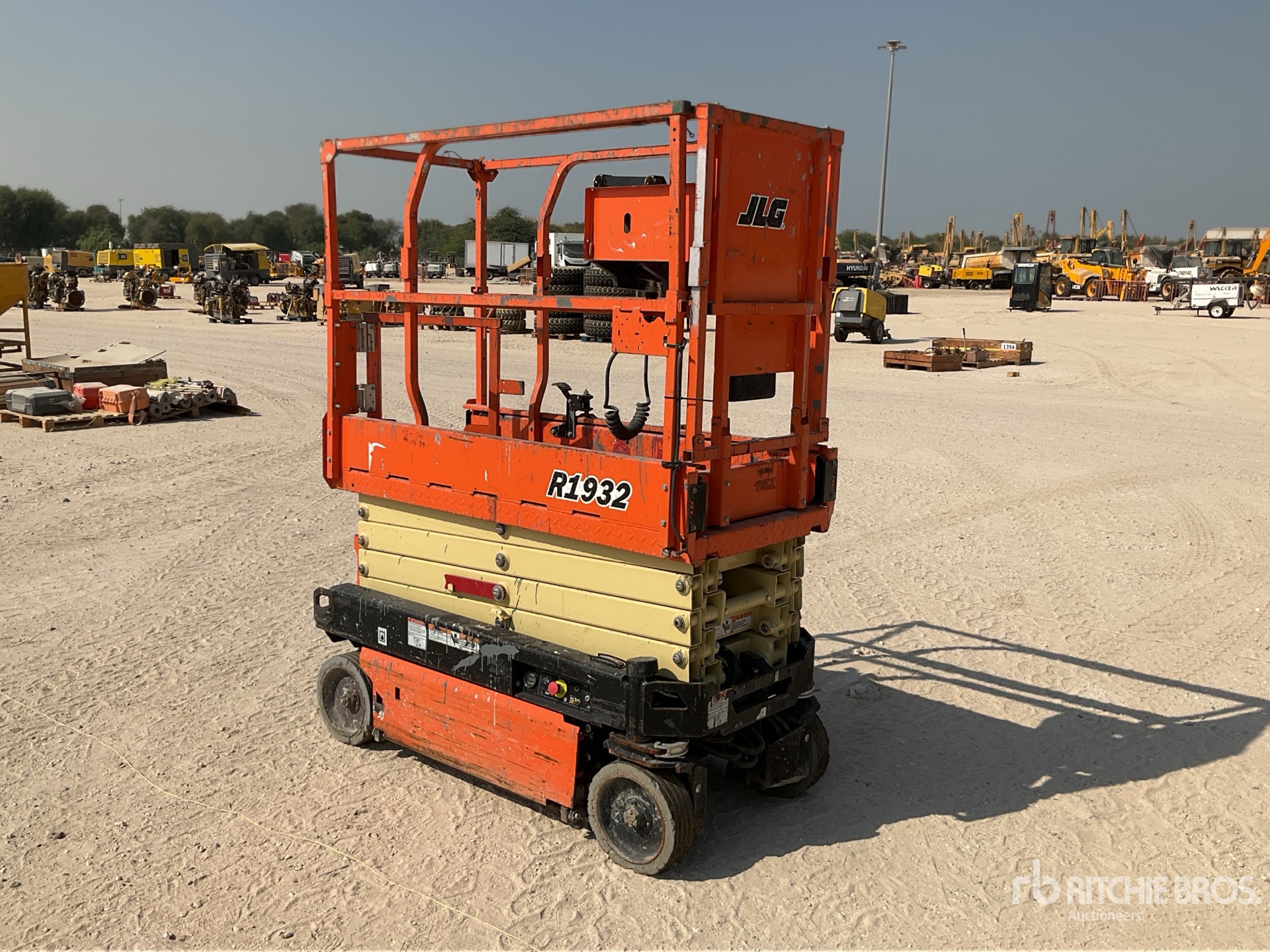 2021 JLG R1932 Electric Plateforme élévatrice à ciseaux | Ritchie Bros ...