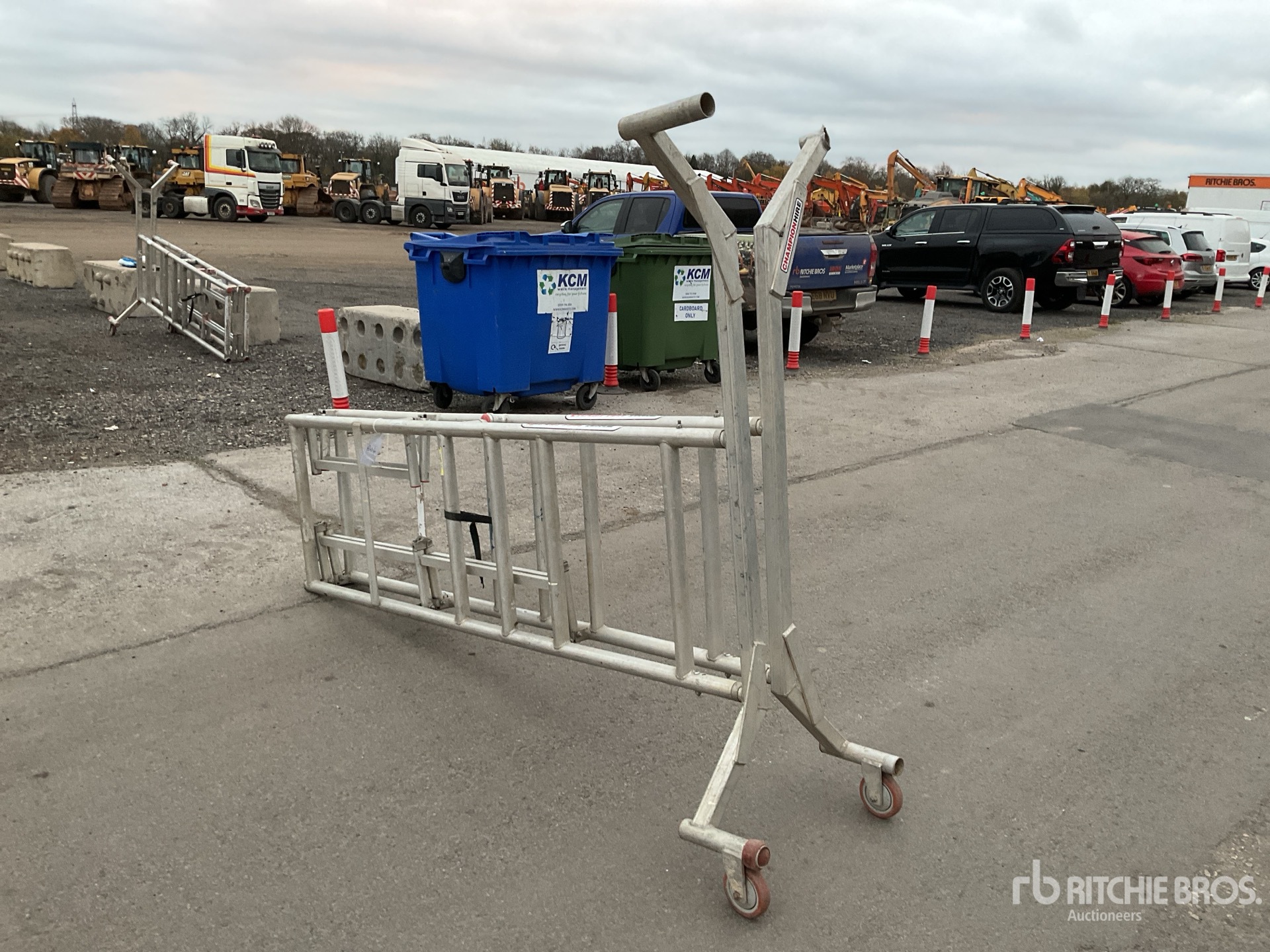 2014 Pop Up 1.5m Podium Work Platform | Ritchie Bros. Auctioneers