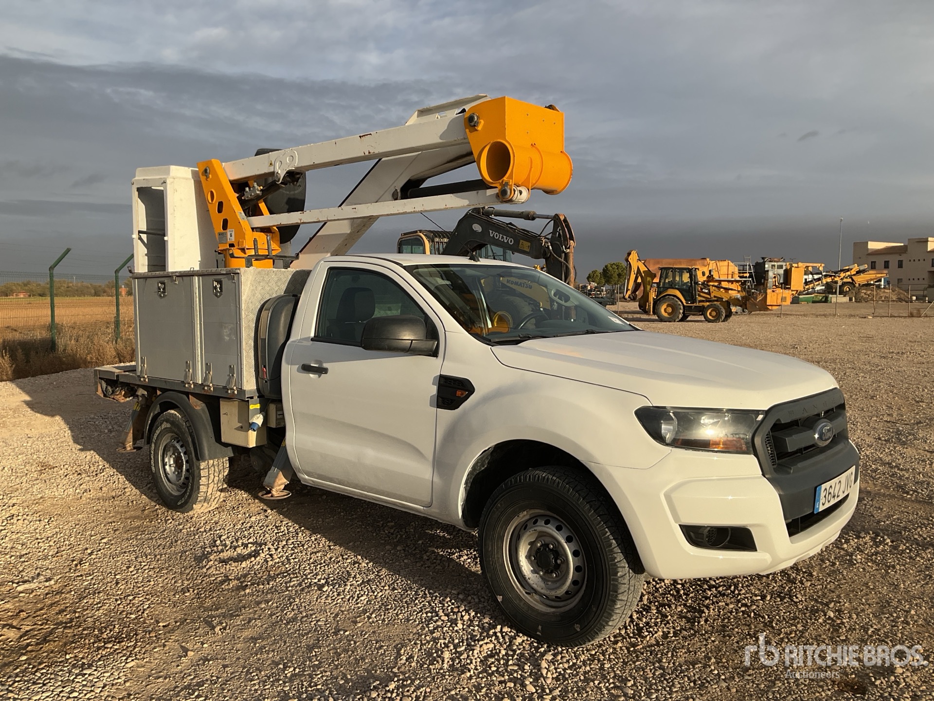 2016 Movex ATL14 on 2016 Ford Ranger 4x4 Bucket Truck | Ritchie Bros ...