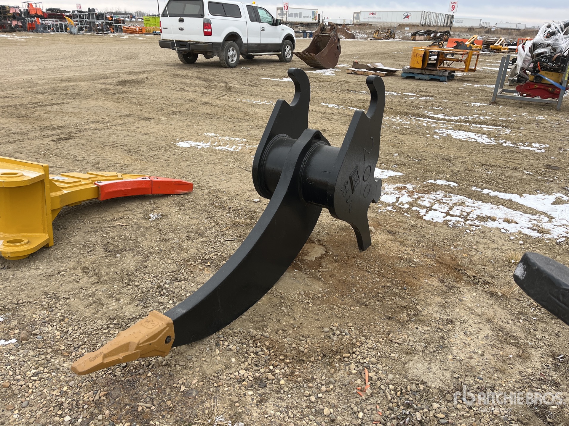 Cat Q/C Bagger-Ripper - Fits 200 Series | Ritchie Bros. Auctioneers