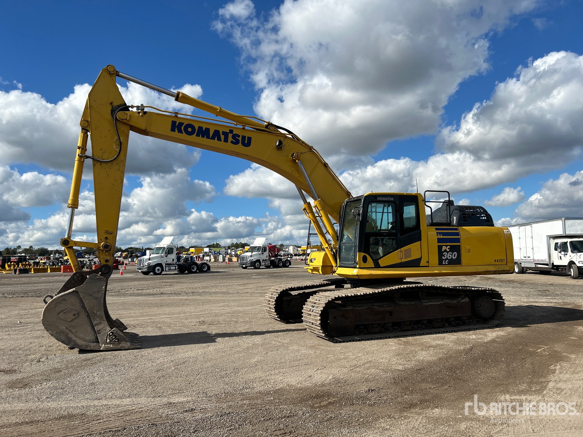 2019 Komatsu PC360LC-11 Tracked Excavator | Ritchie Bros. Auctioneers