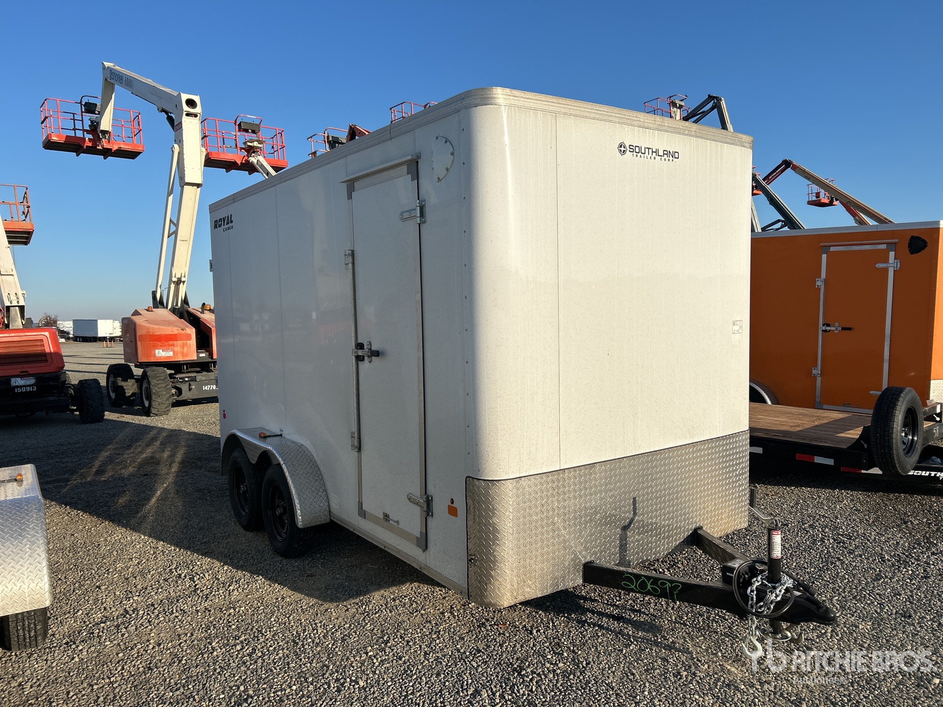 2025 Southland LCHT35-714F-86 14 ft T/A Rimorchio chiuso | Ritchie Bros ...