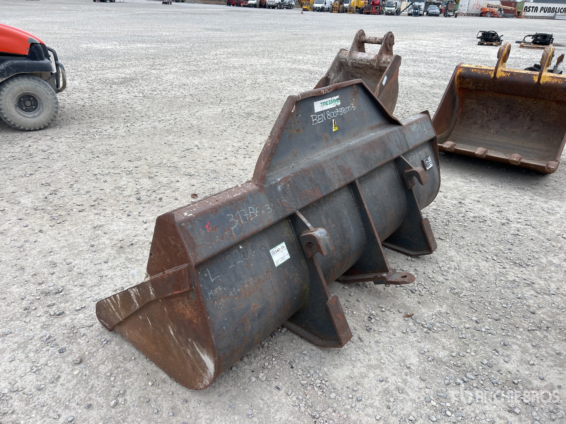 2003 Treemme PS90.ZM2 Bucket | Ritchie Bros. Auctioneers
