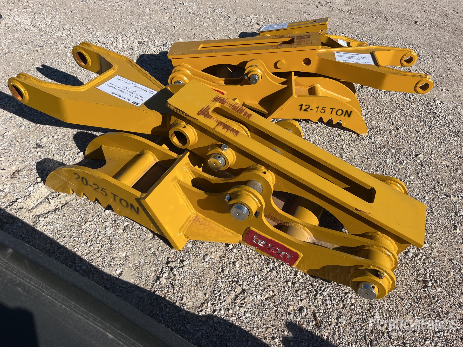 Teran THUMB20-25 M 30 in Excavator Thumb - Fits Cat 320 (Unused ...