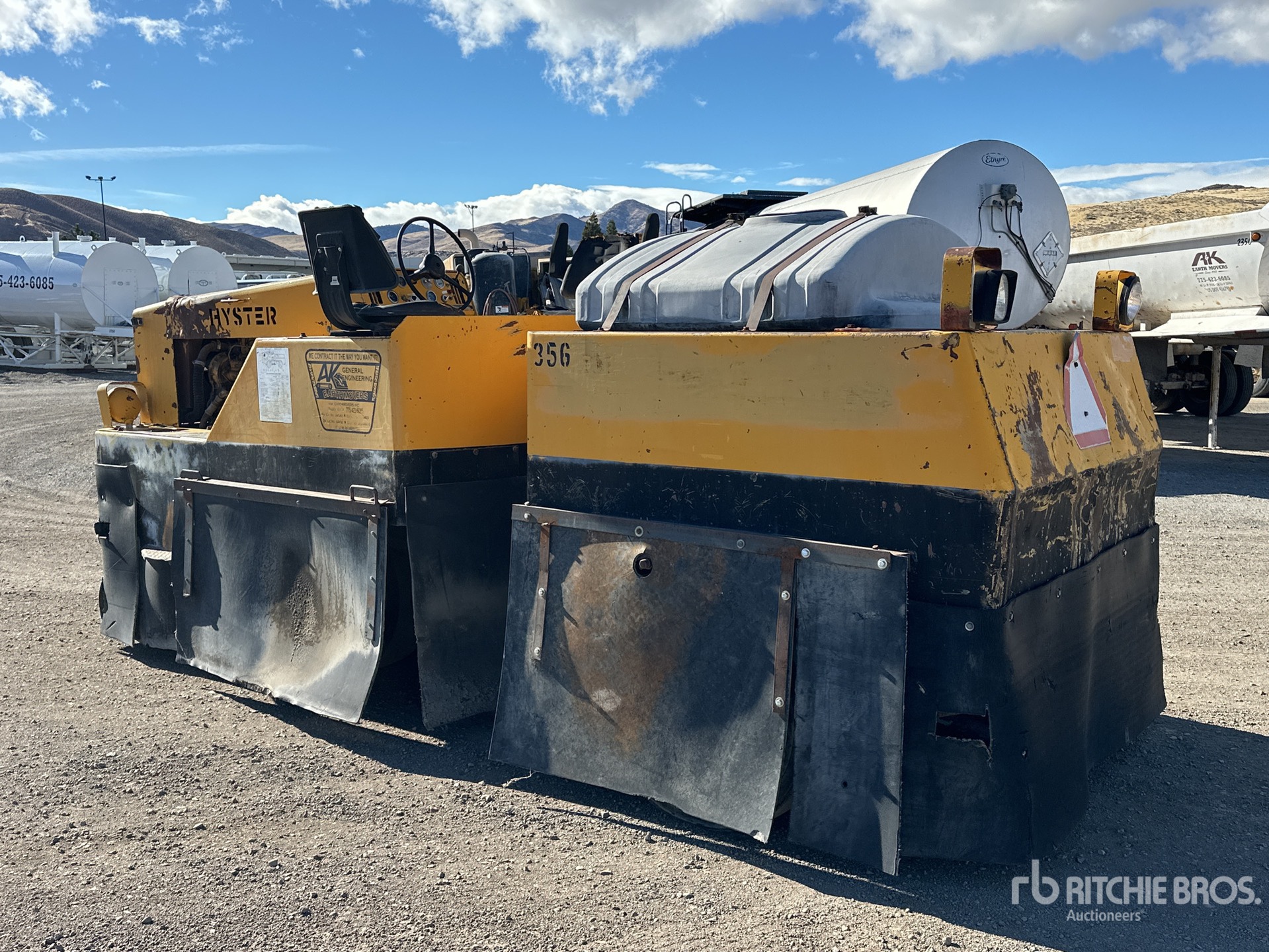 Hyster 530A 9 Wheel Compacteur pneumatique | Ritchie Bros. Auctioneers