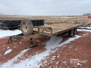 2012 20 ft T/A Flatbed Trailer in Dickinson, North Dakota, United ...