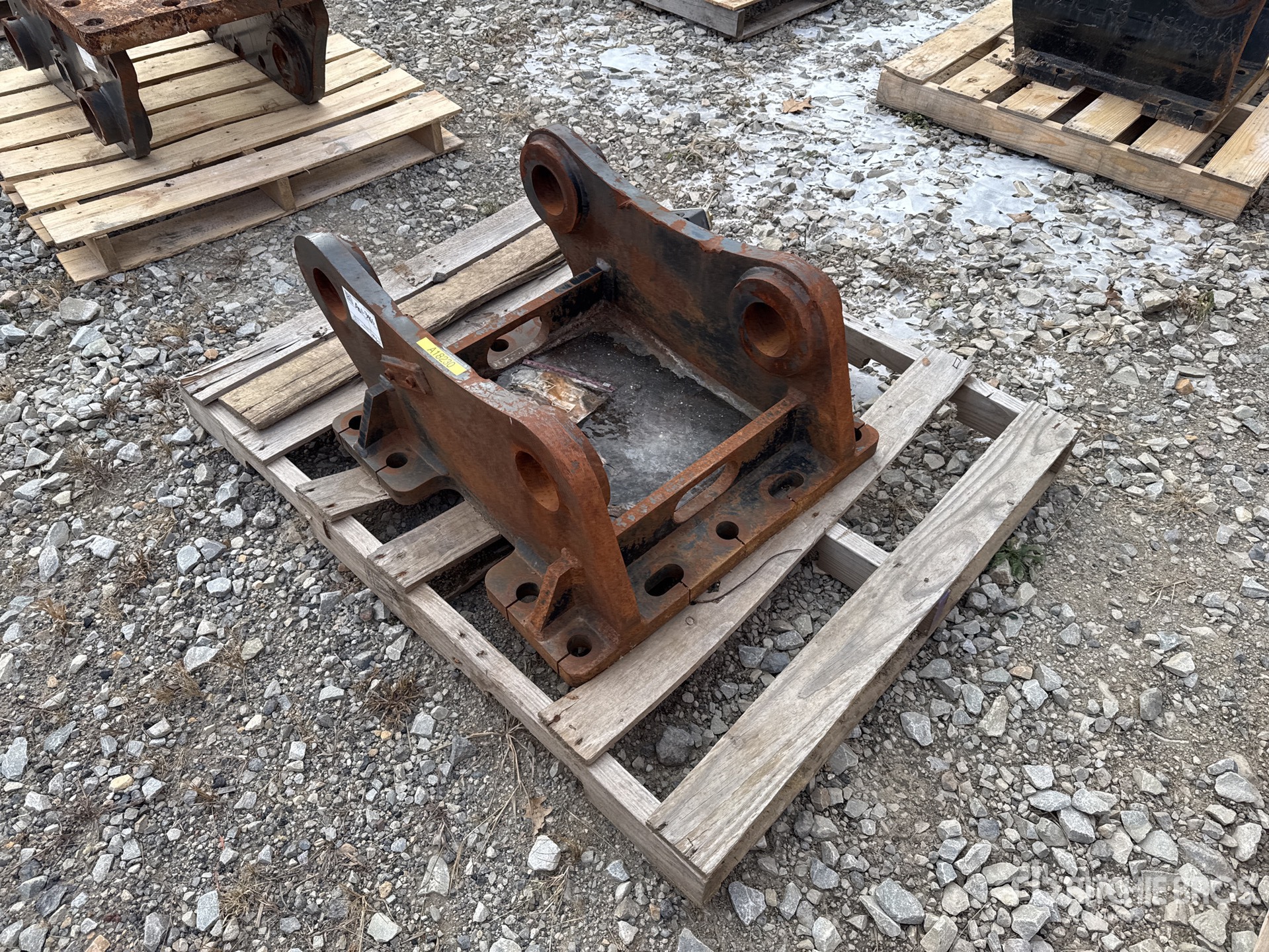 Allied Mounting Bracket | Ritchie Bros. Auctioneers