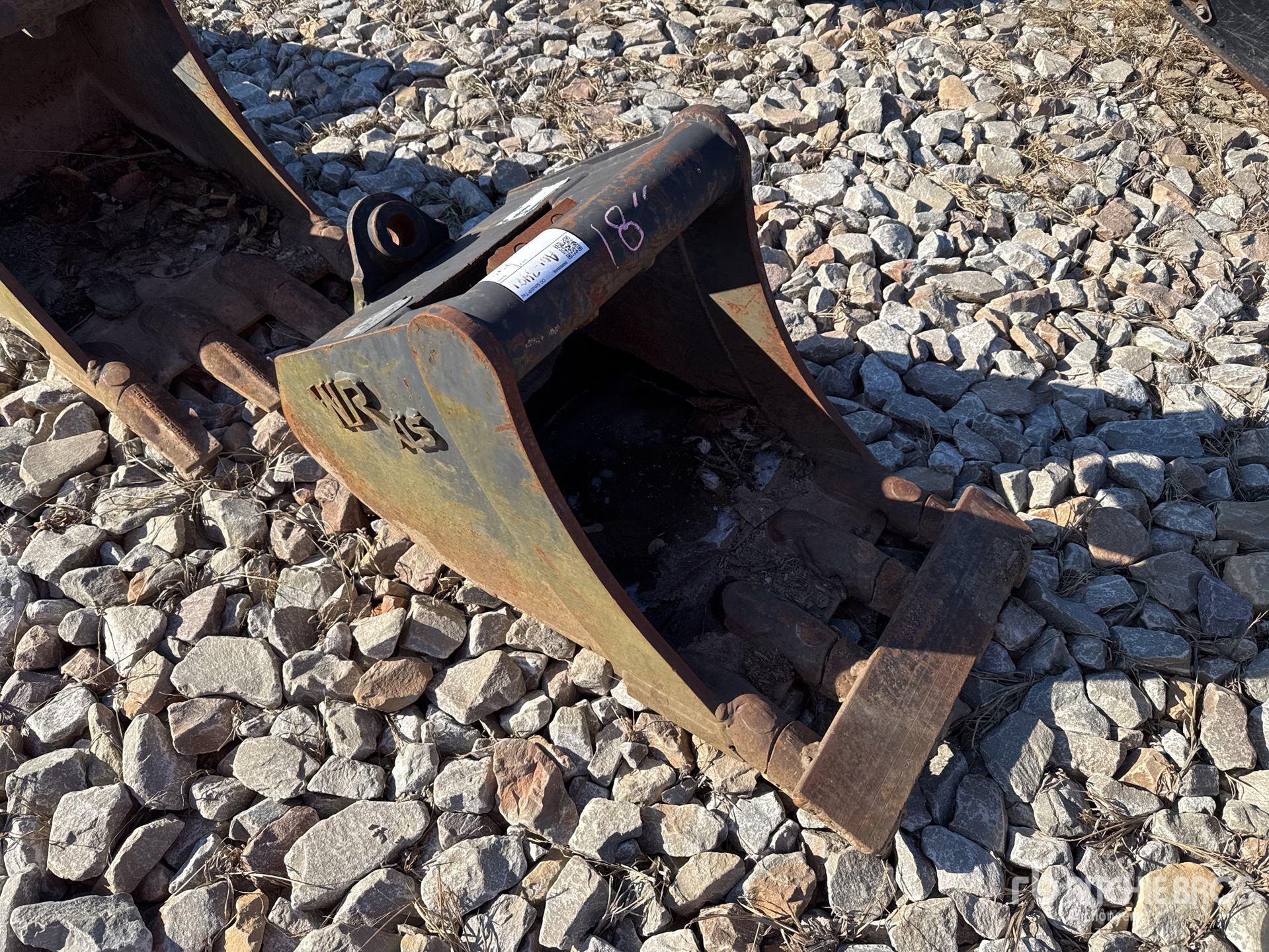 2016 Central Fabricators 16 in Digging Excavator Bucket | Ritchie Bros ...