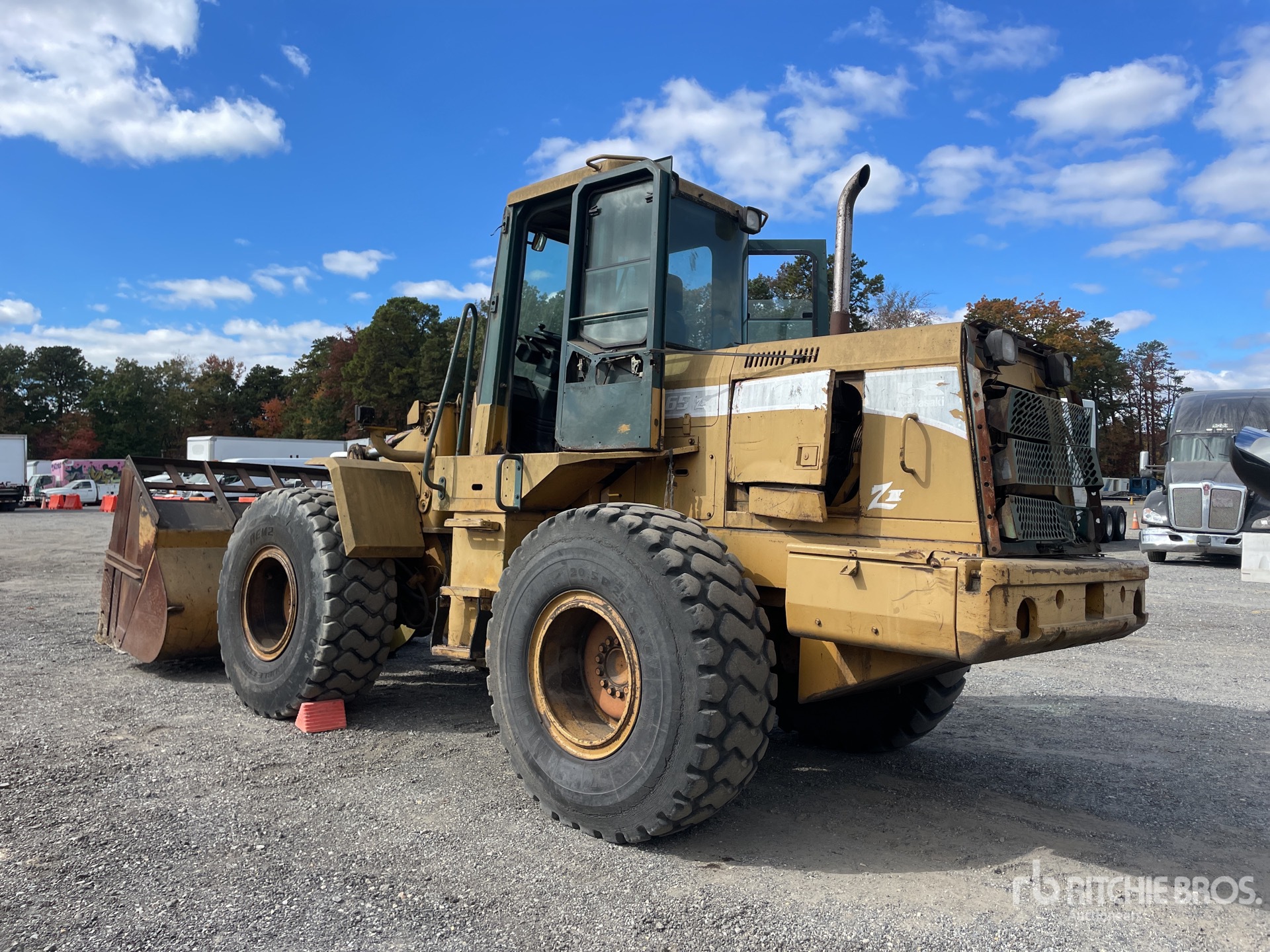 2000 Kawasaki 65Z Wheel Loader (Inoperable) | Ritchie Bros. Auctioneers