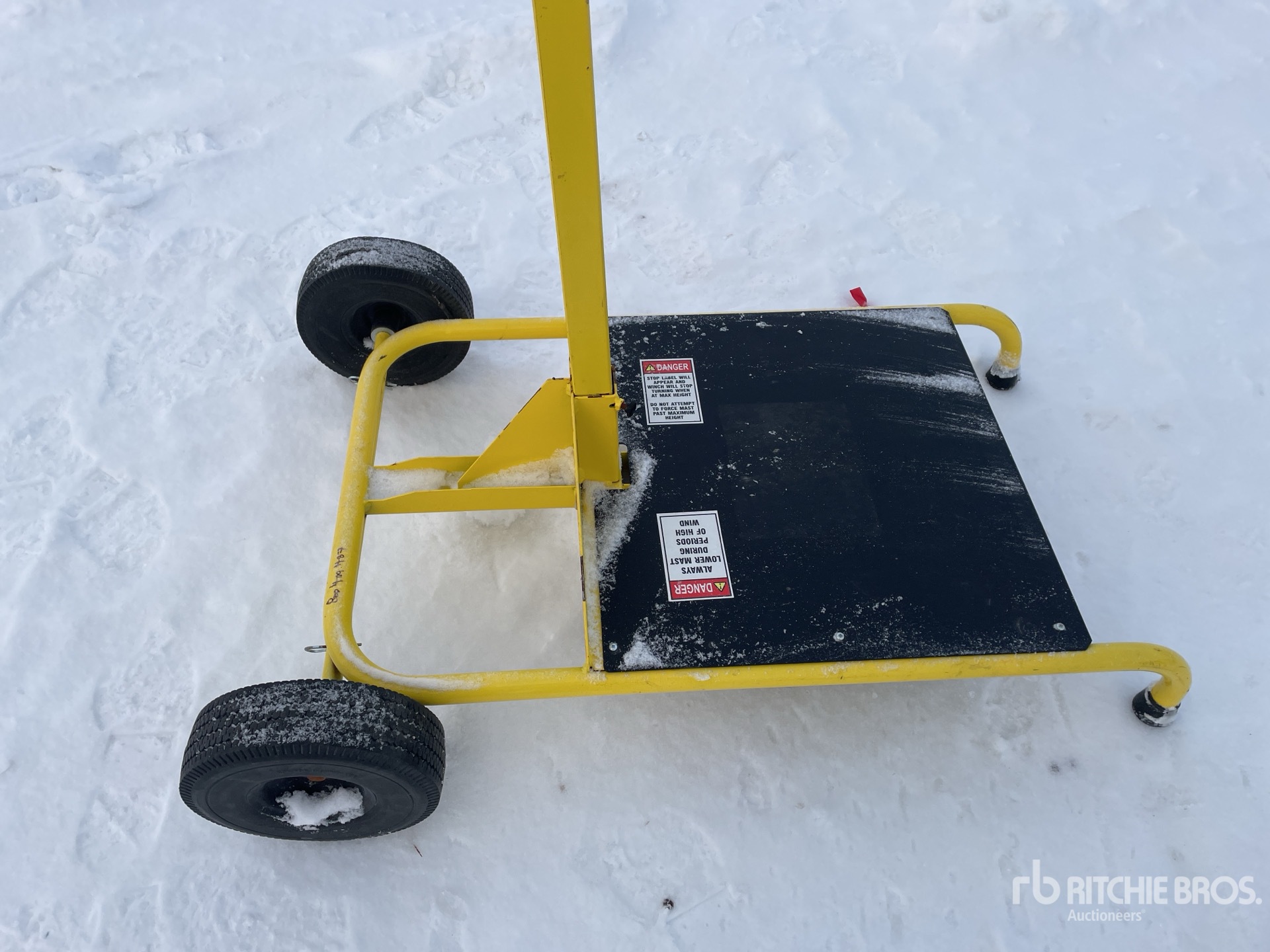 Lind BEACON978-CART- Light Stand | Ritchie Bros. Auctioneers