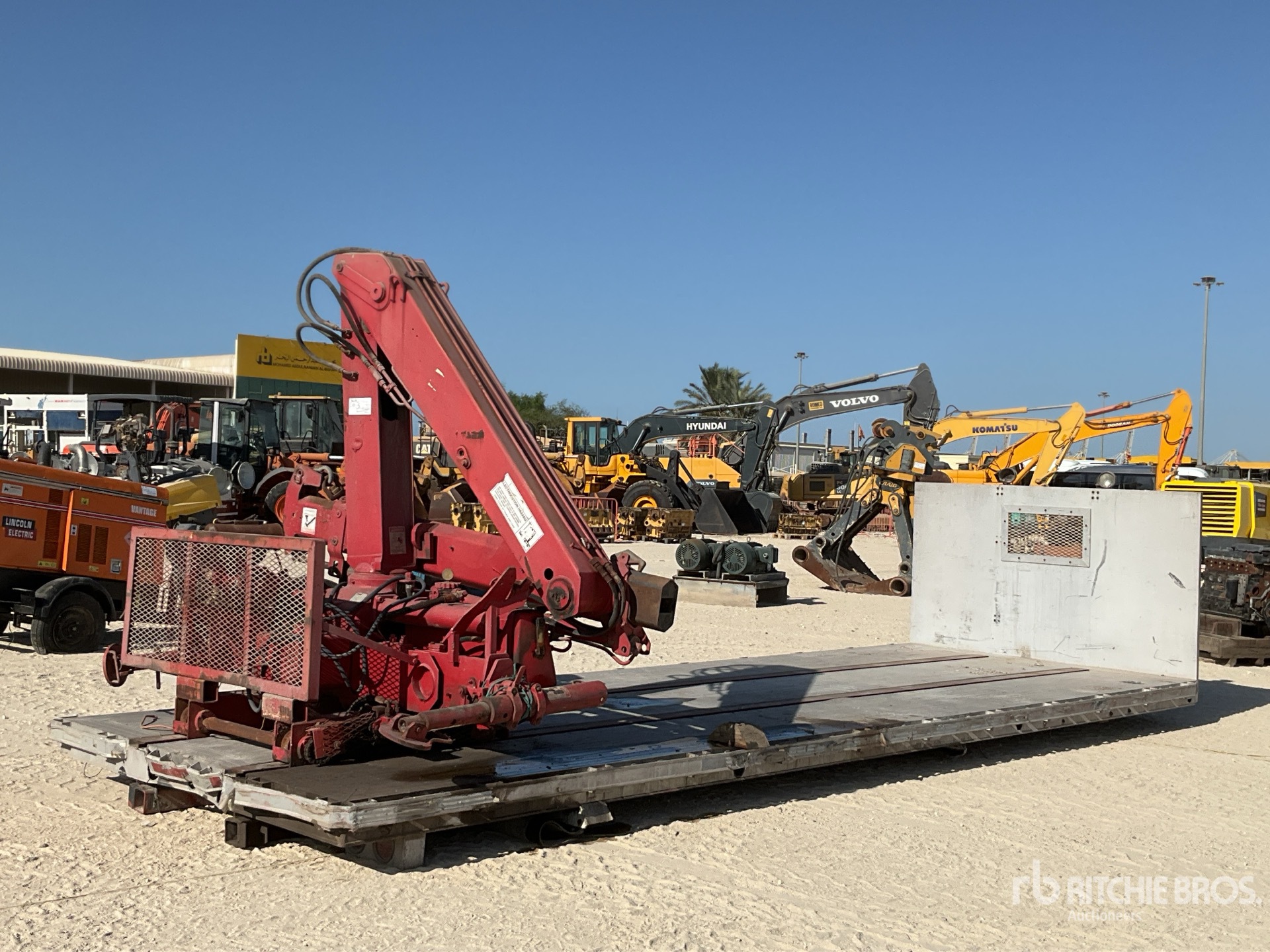 1997 Hiab 090 Hydraulic Knuckle Boom Crane w/ Flatbed Body - Fits Truck ...