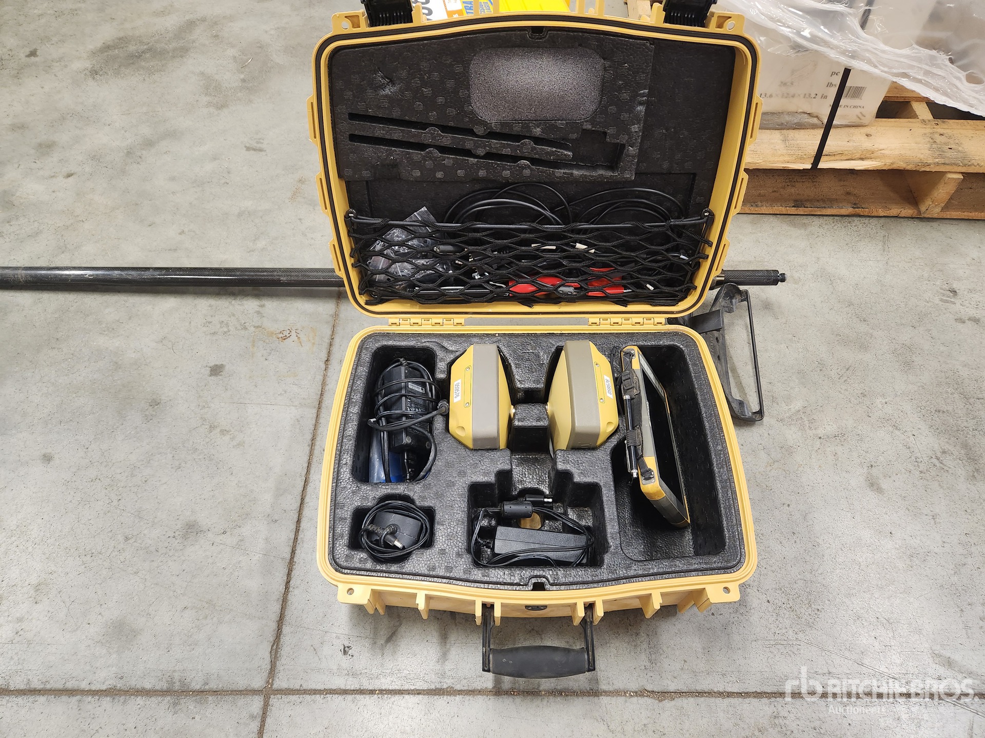 Topcon GPS Survey Rover & Base Divers - Équipements Laser et GPS ...