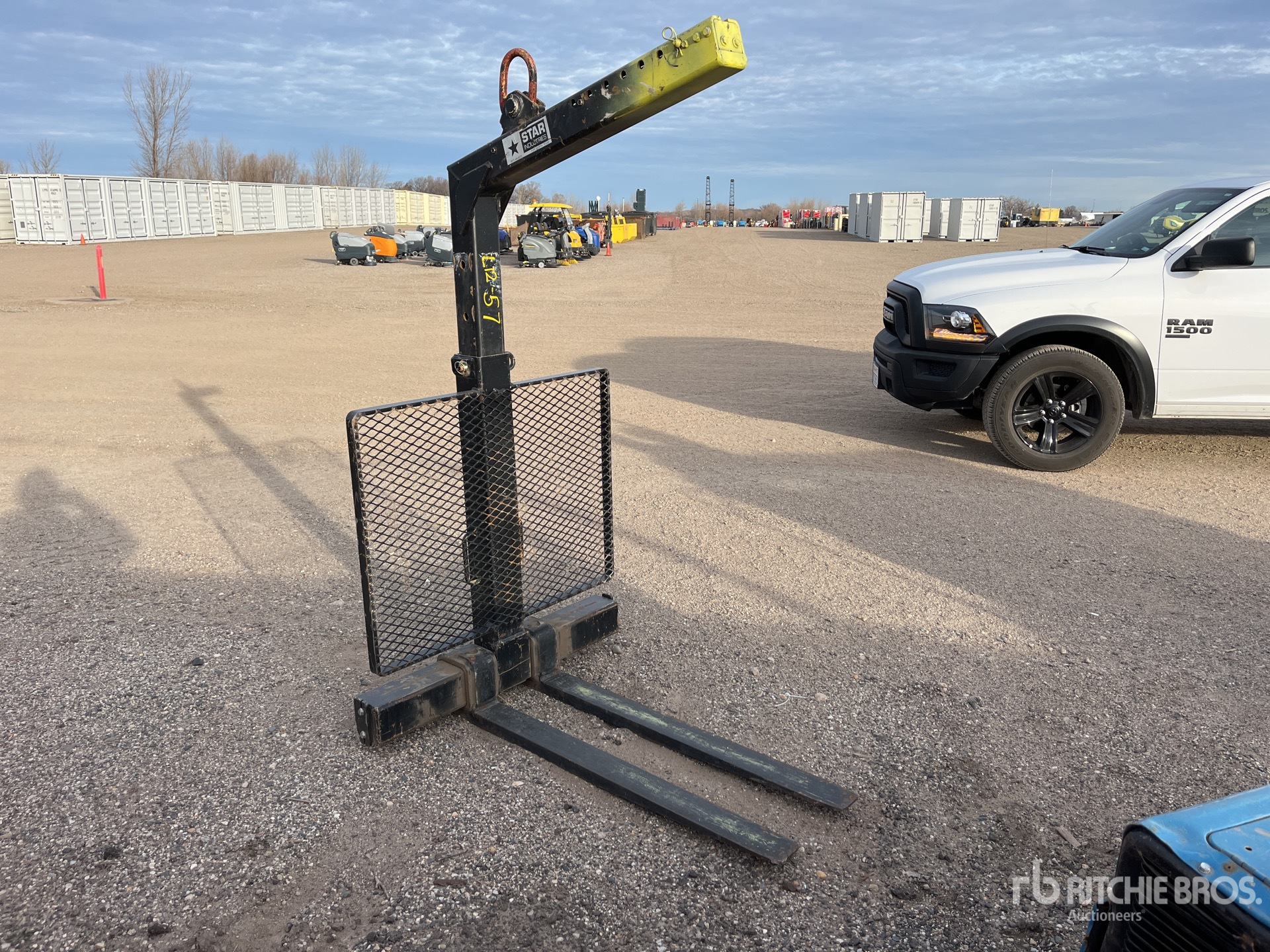 Star Industries 46 in Crane Pallet Forks | Ritchie Bros. Auctioneers