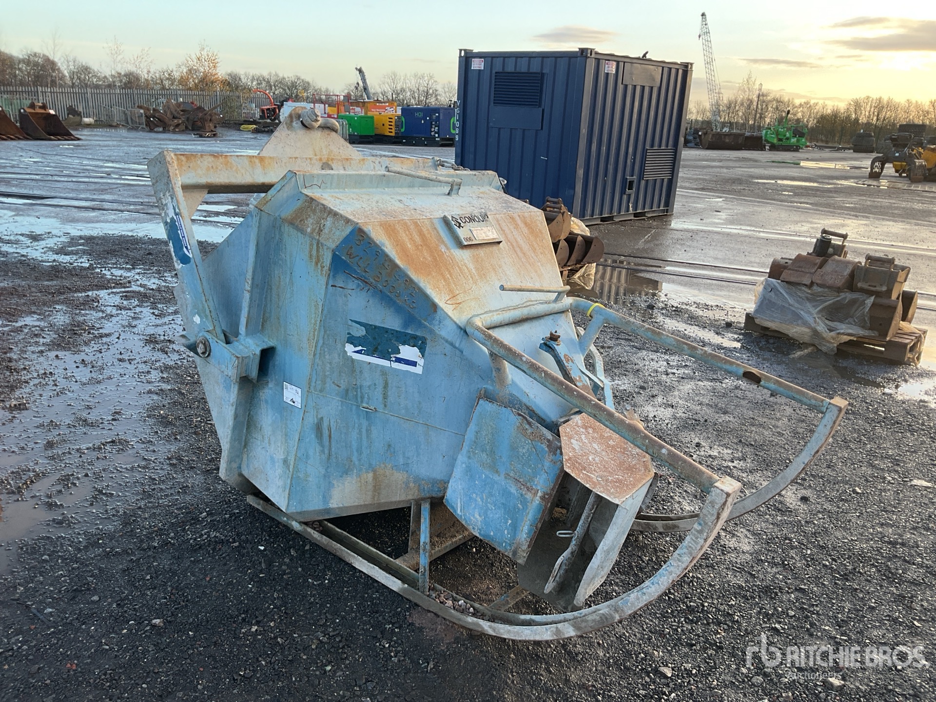 2016 Tremie CS210-01000 1000L Concrete Skip Divers - accessoires pour ...