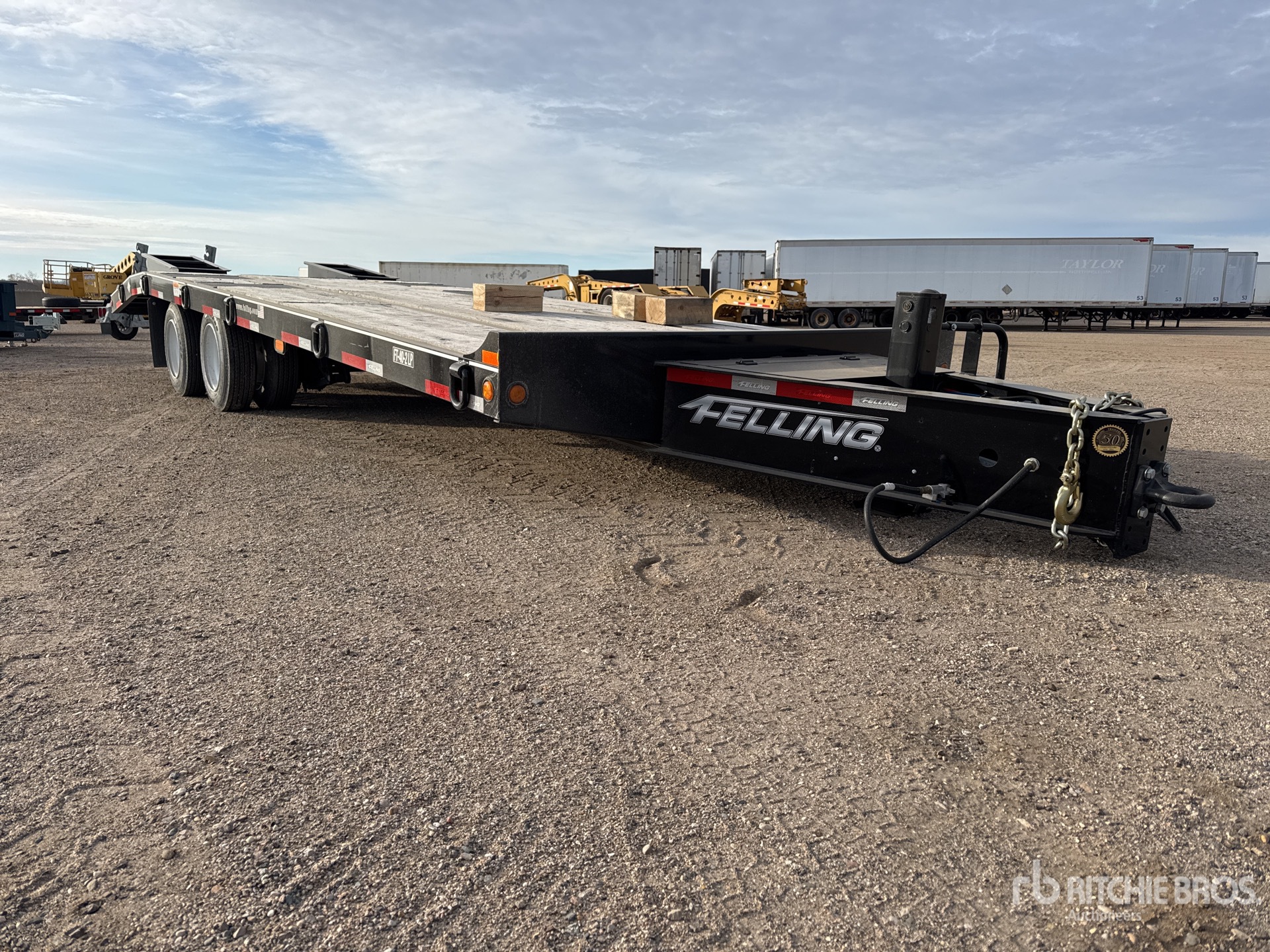 2024 Felling FT-40-2 LP 26 ft T/A Deck Over Equipment Trailer (Unused ...