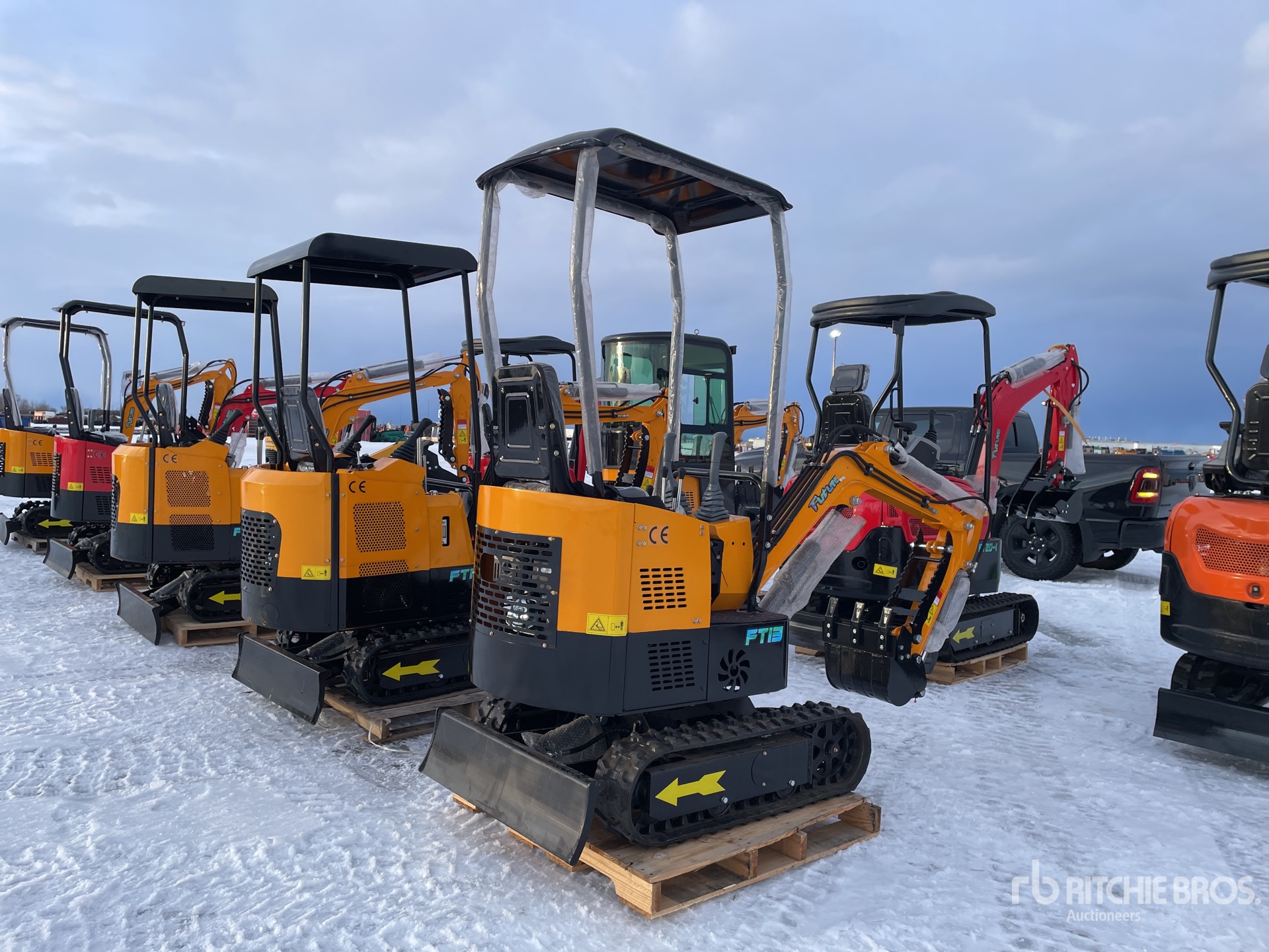 2024 Future FT13 Mini-pelle (Unused) | Ritchie Bros. Auctioneers