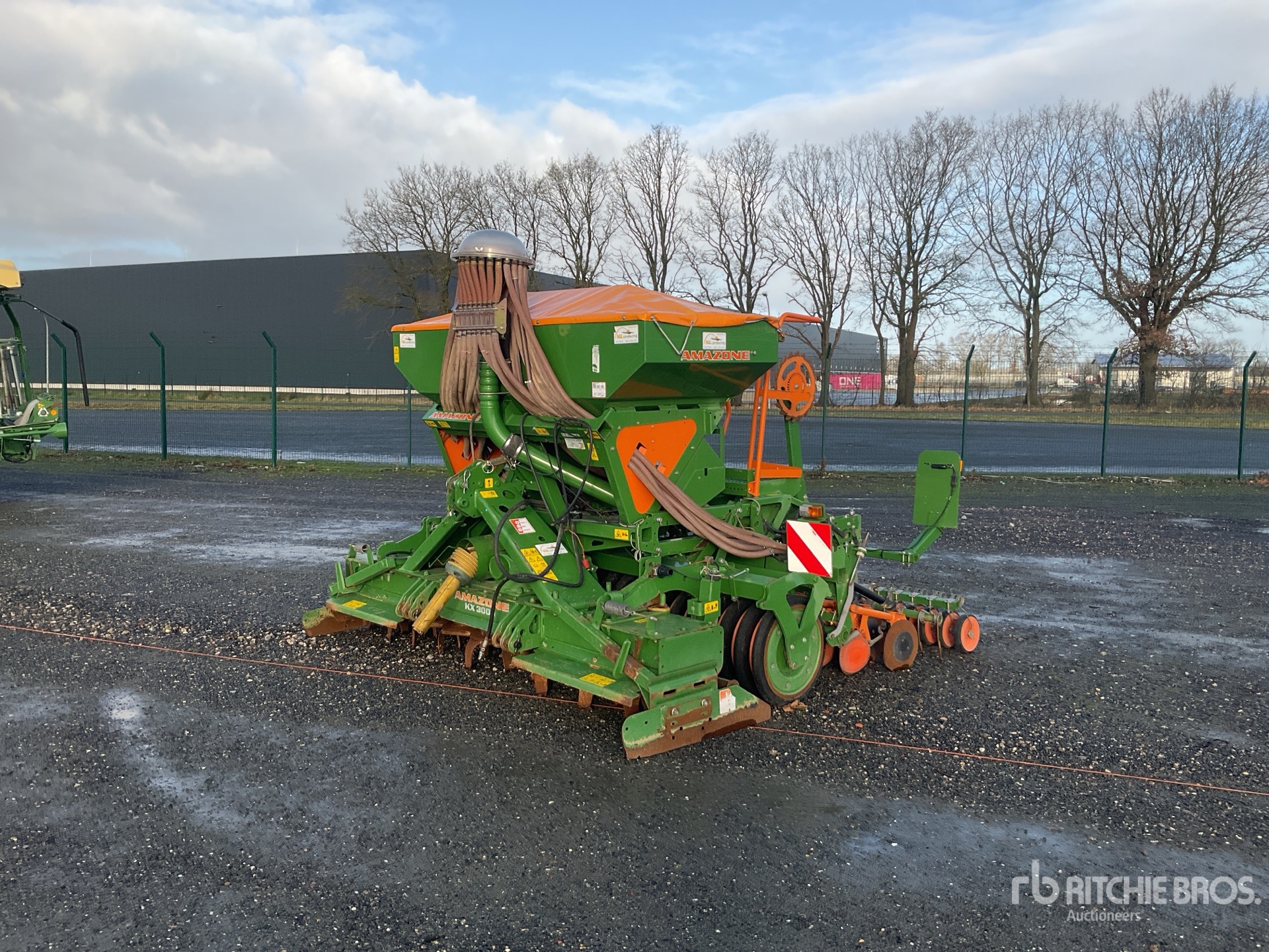 2011 Amazone AD-P 303 Special Combination Air Drill | Ritchie Bros. Auctioneers