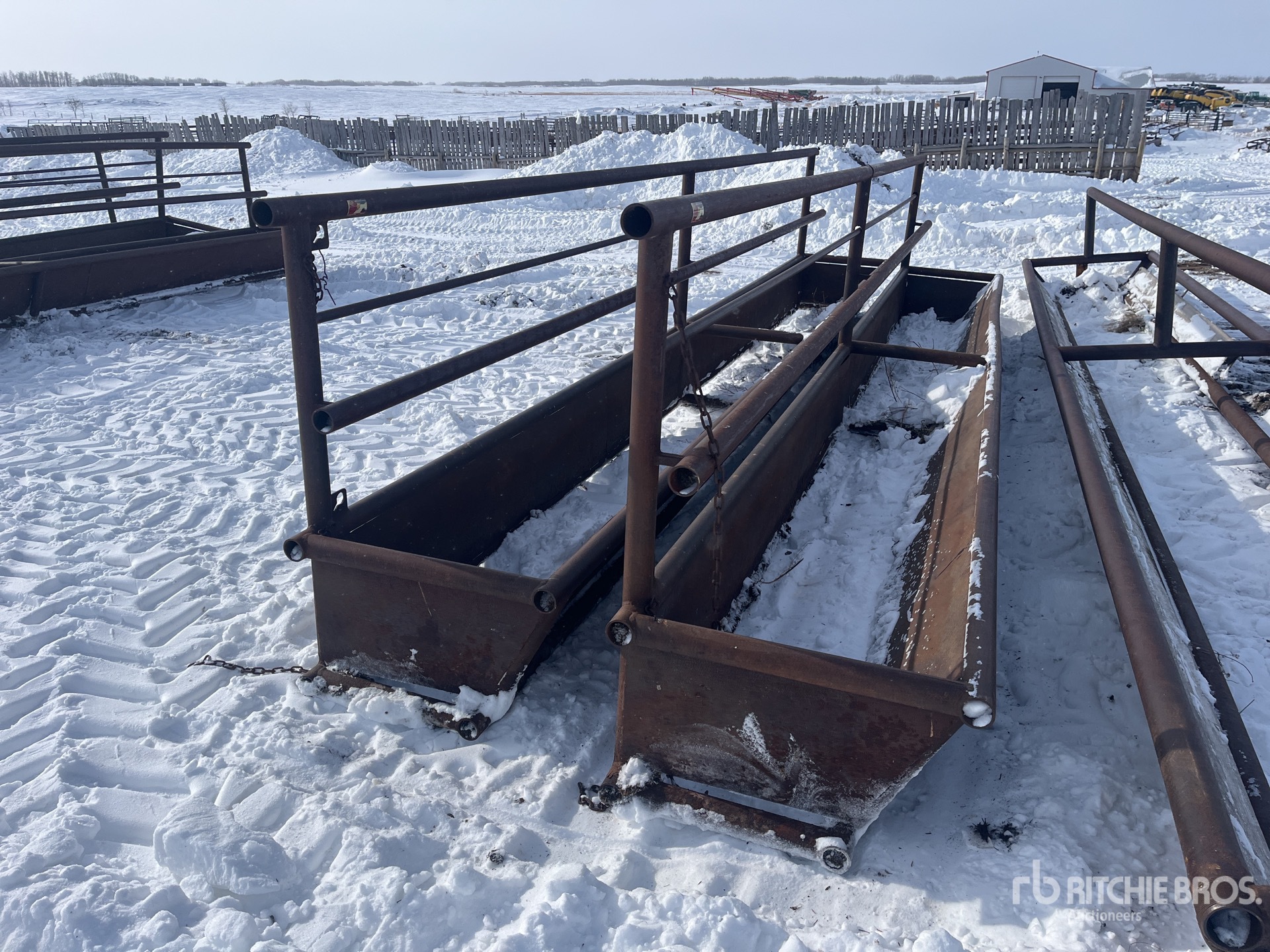 Quantity of (2) Wyle Coyote Welding 24 ft Heavy Duty Bunk Mélangeur d ...