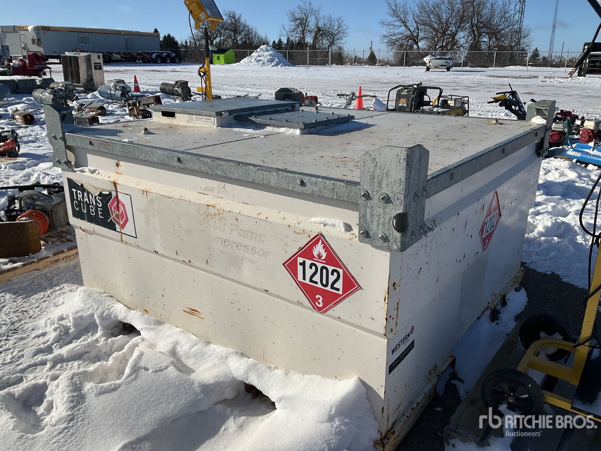 2013 Transcube 50TCG 4700 L Skid Mounted Steel Fuel Tank | Ritchie Bros ...