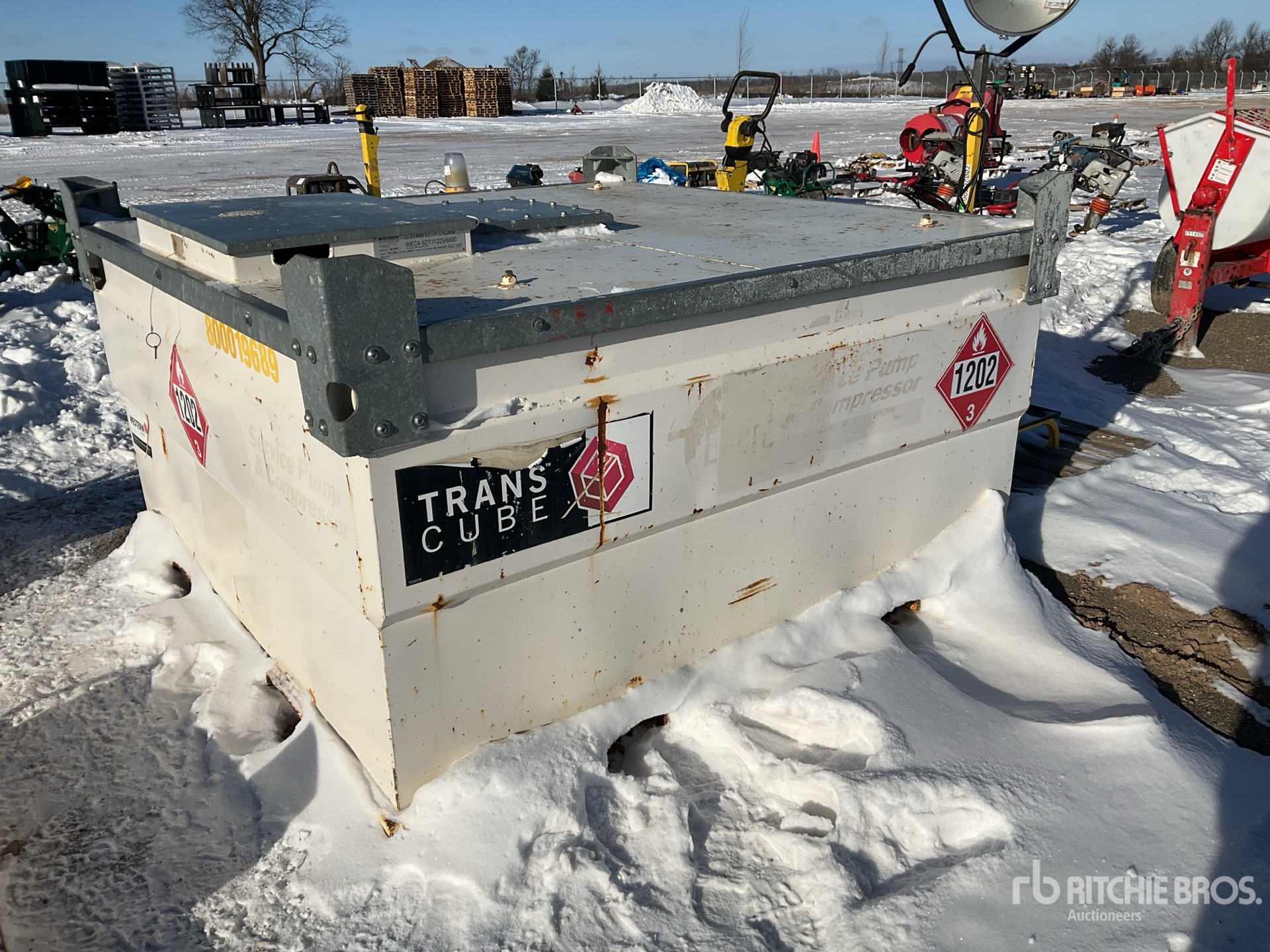 2013 Transcube 50TCG 4700 L Skid Mounted Steel Fuel Tank | Ritchie Bros ...