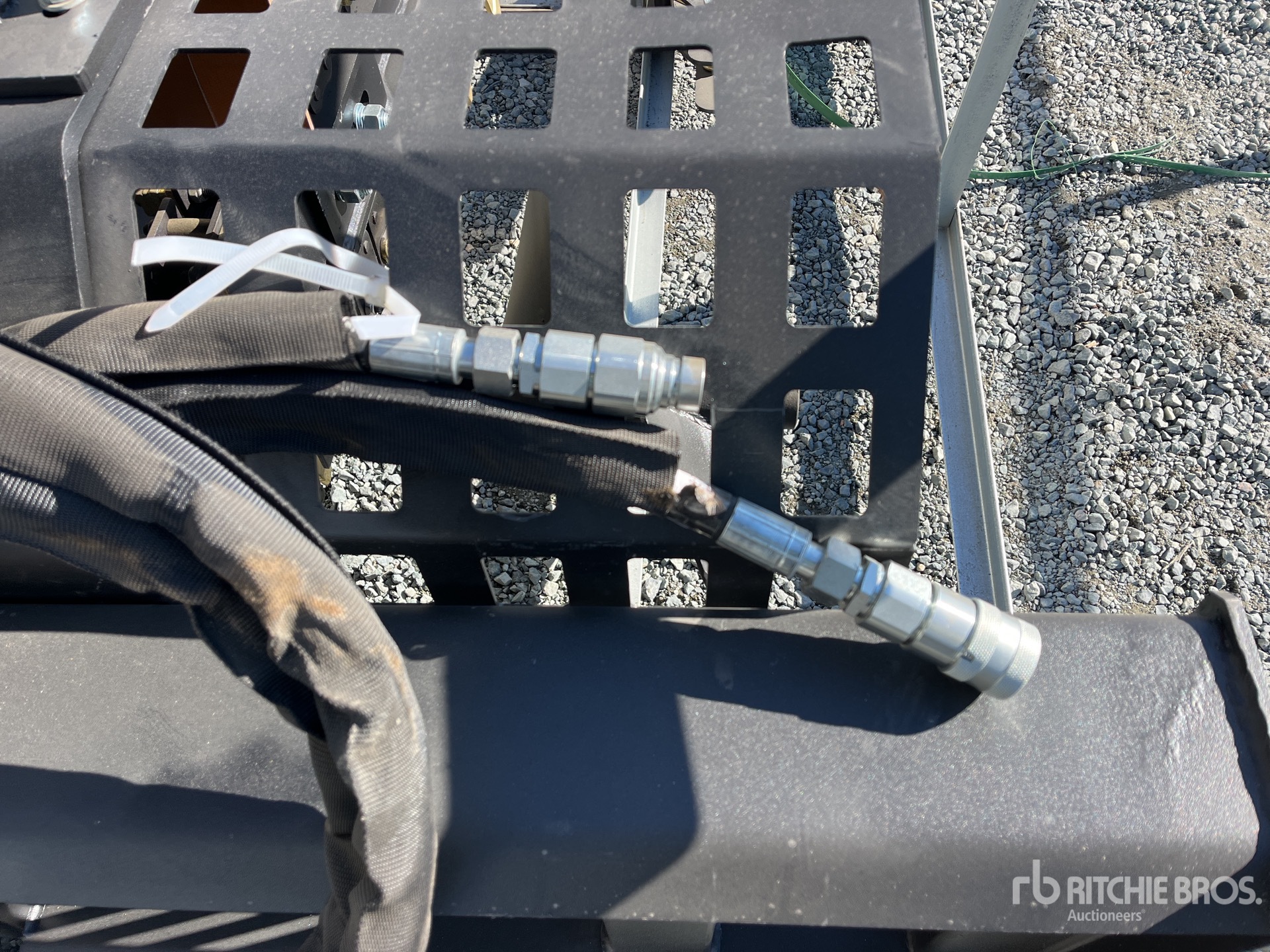 2025 Suihe SST-1000/200 45 in Scavatrincee per mini pala (Unused ...